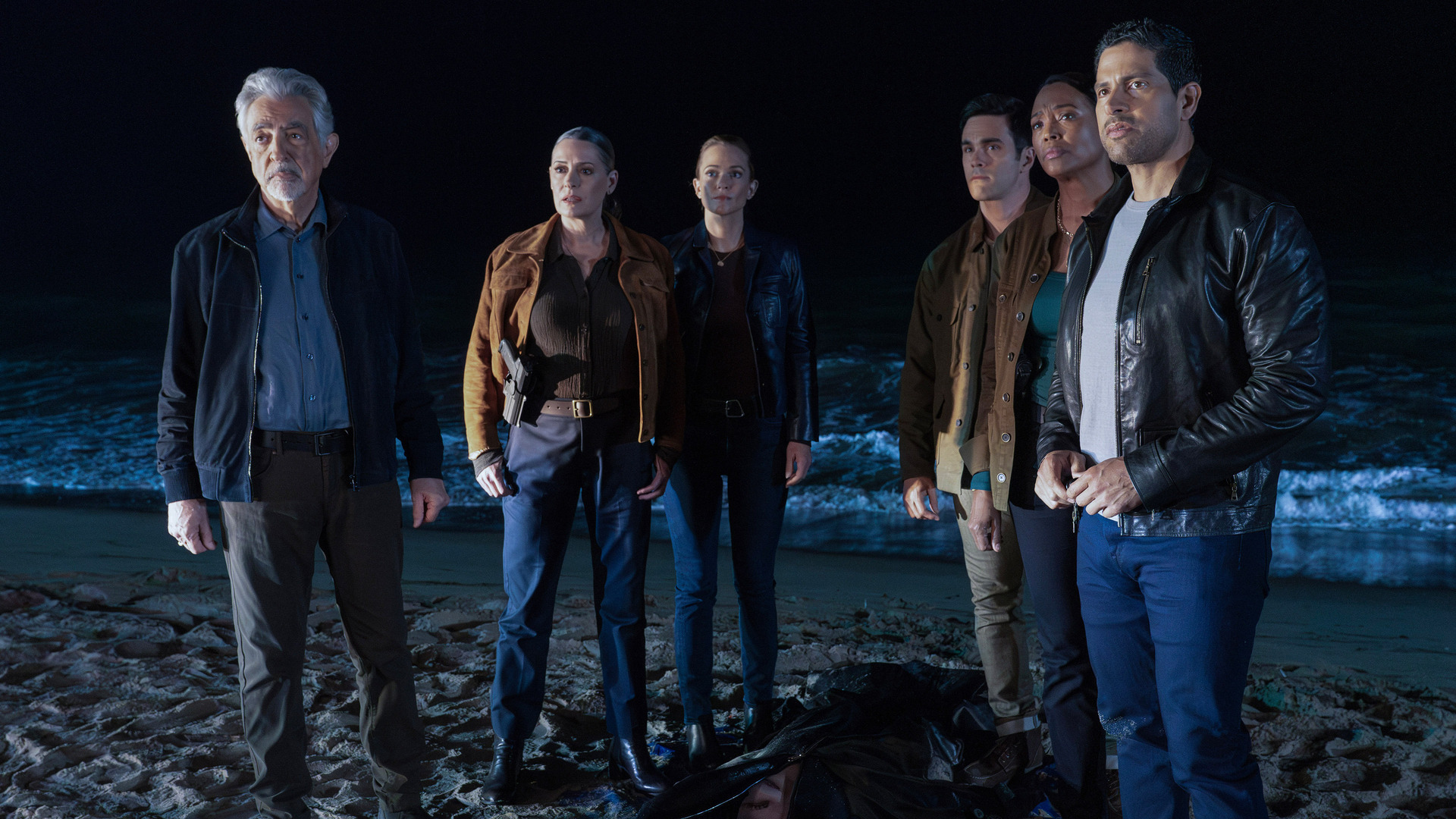 Watch Criminal Minds Season 18 Episode 1: Swimmer's Calculus - Paramount+