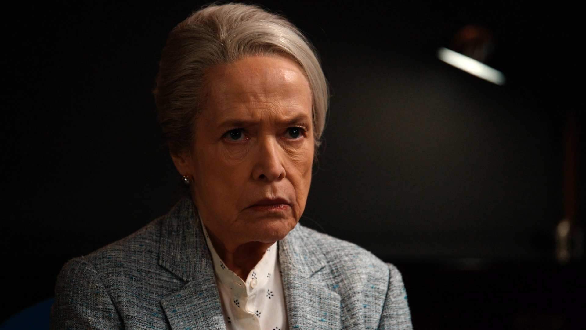 Watch Matlock: World-Class Con Woman - Full show on CBS