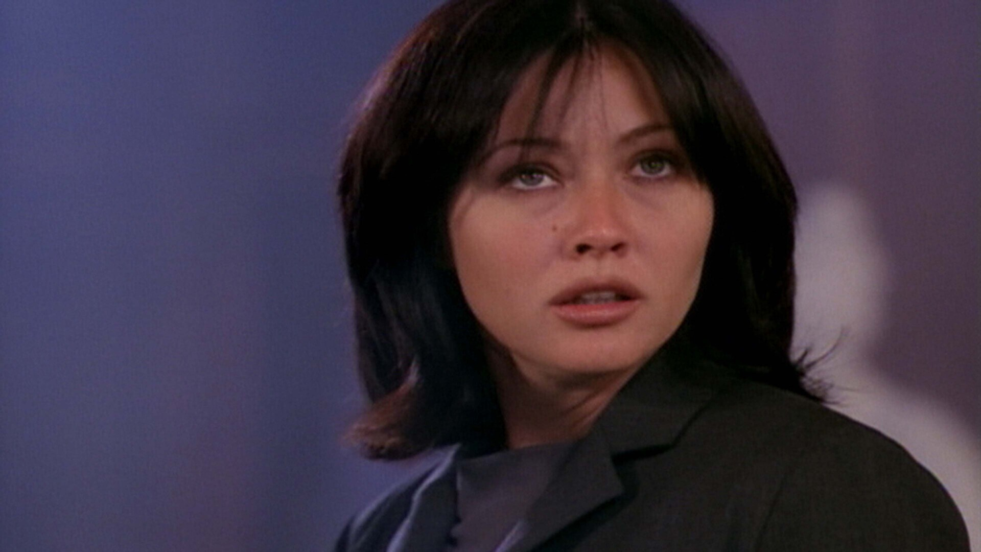 Ve Charmed: Charmed - ¿Quién es Prue?. Disfruta la serie completa en ...