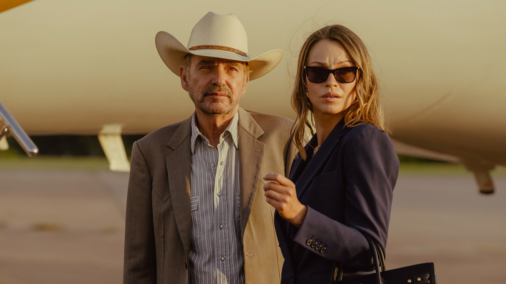 Watch Landman Season 2 Episode 9: Plans, Tears, and Sirens - Paramount+