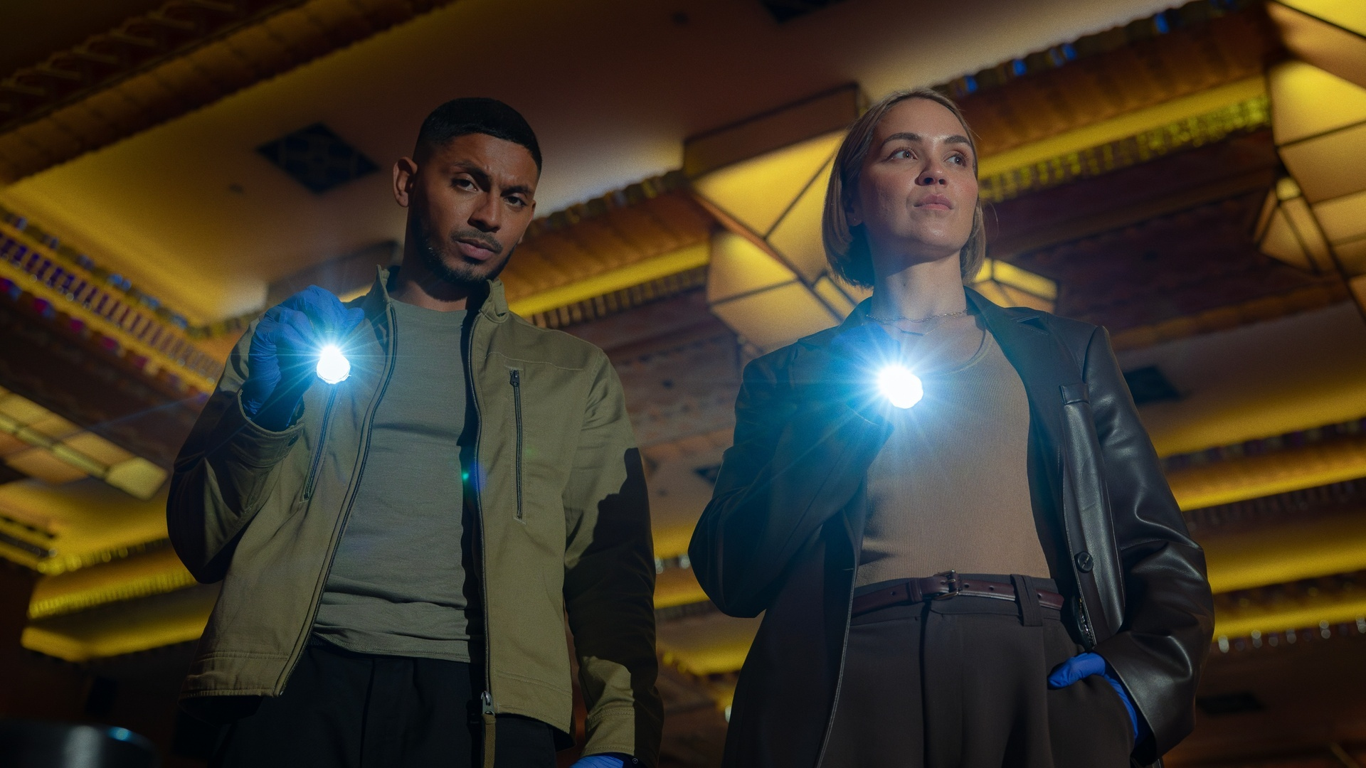Watch NCIS: Sydney Season 3 Episode 5: Black is White - Paramount+ ...
