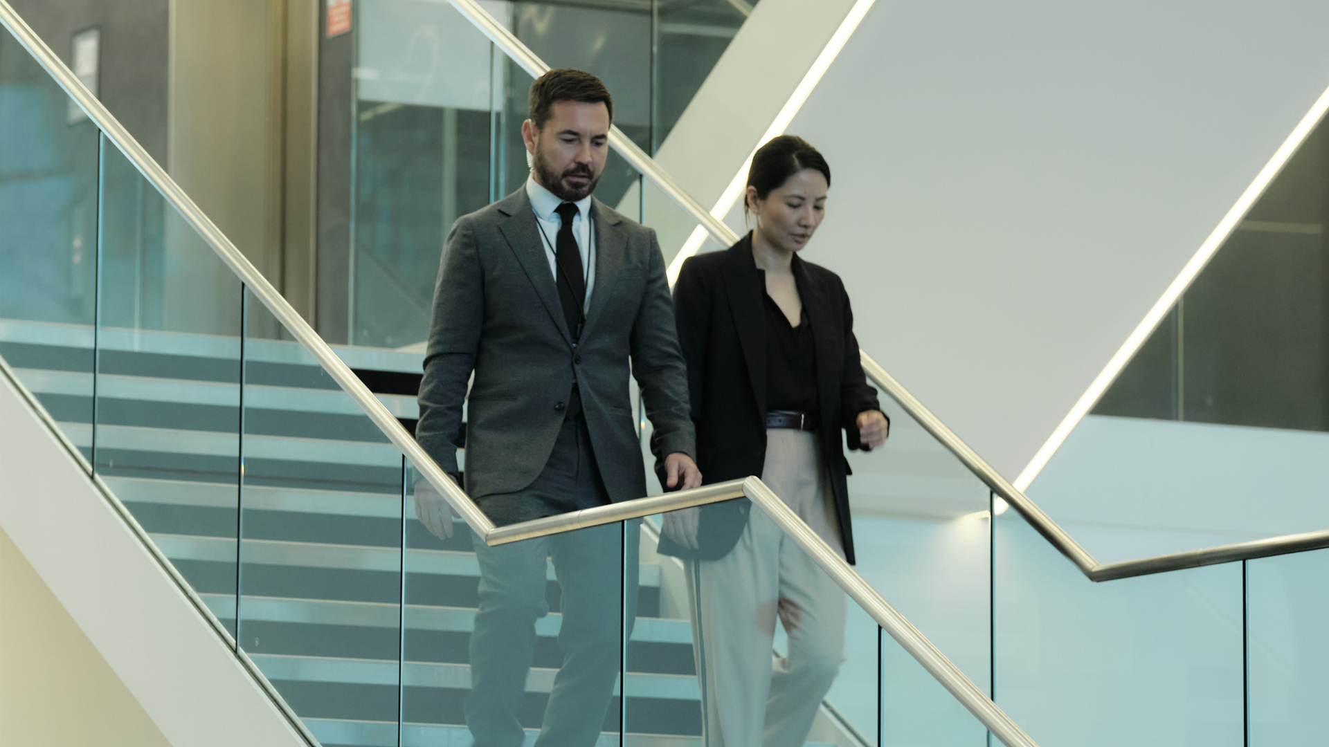 Watch Red Eye Season 2 Episode 1: Episode 1 - Paramount+ Canada