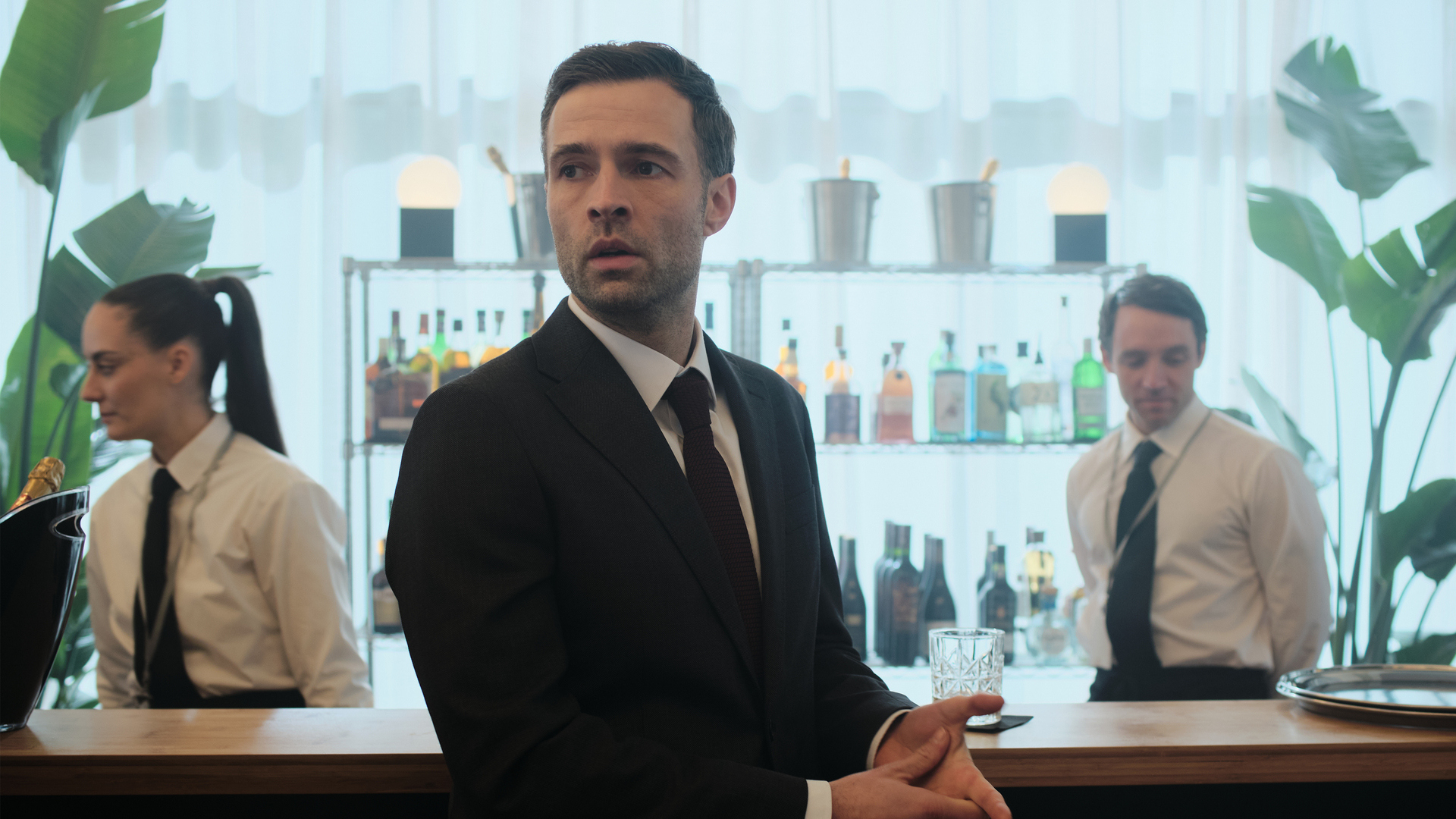 Watch Red Eye Season 2 Episode 2: Episode 2 - Paramount+ Canada