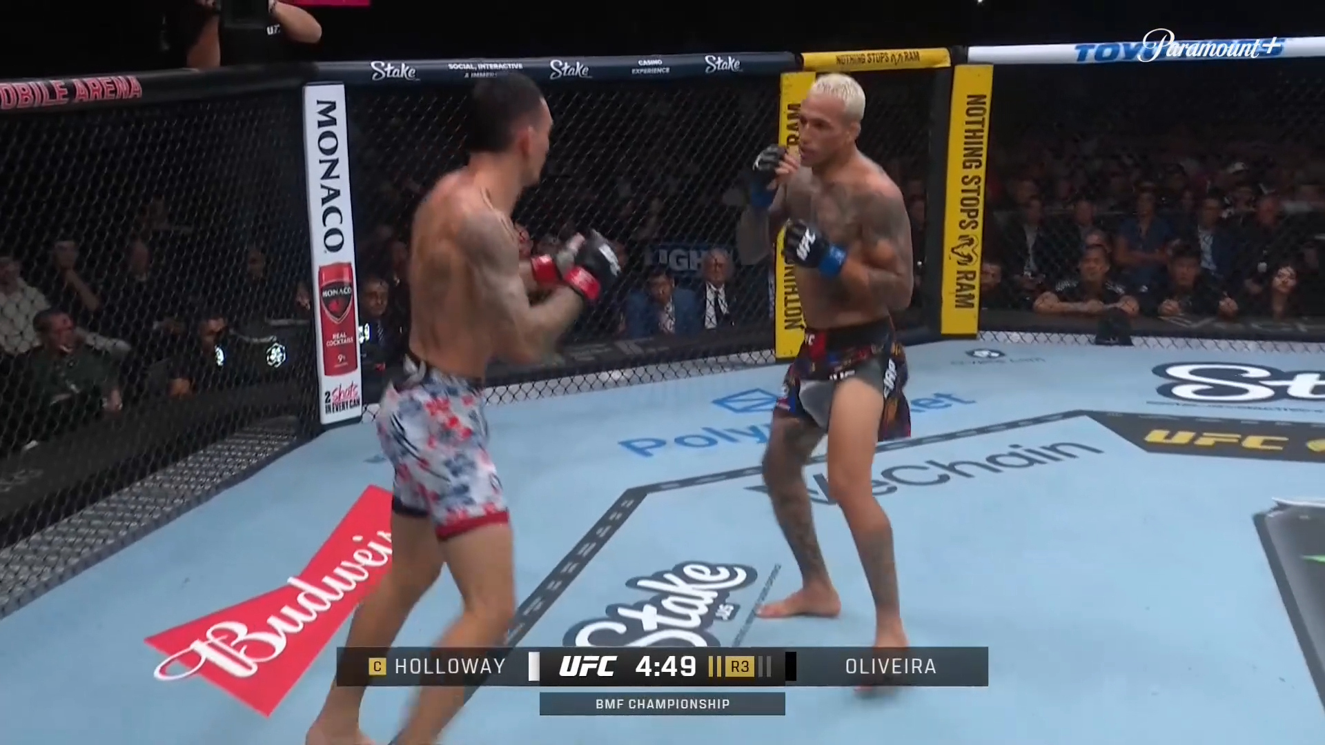 Ve UFC (Español) Max Holloway vs. Charles Oliveira (UFC 326: Holloway ...