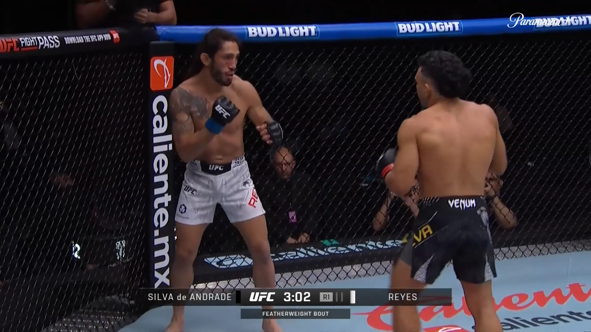 Ve UFC Fight Night (Español) Douglas Silva de Andrade vs. Javier Reyes ...