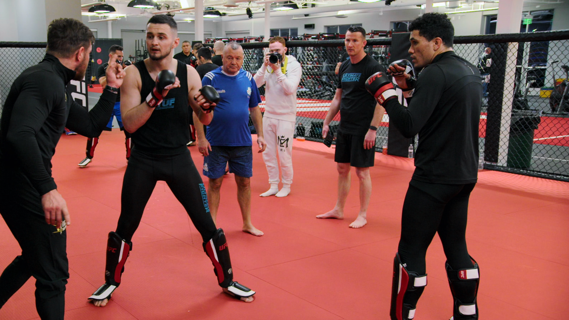 Mira The Ultimate Fighter, temporada 31, episodio 6: Rompe Su Nariz en ...
