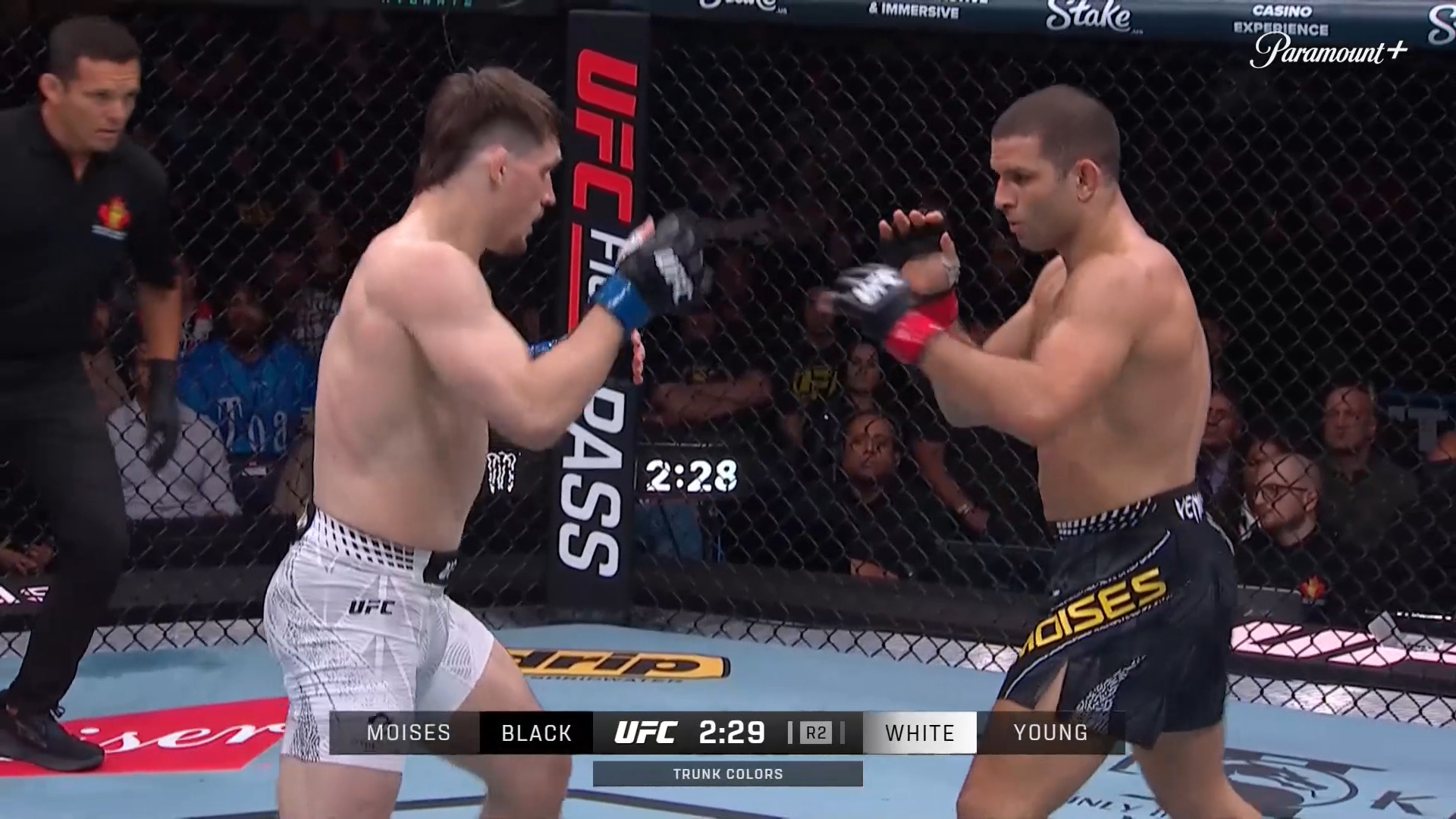 Assista a UFC Fight Night (Español) Thiago Moises vs. Gauge Young (UFC ...