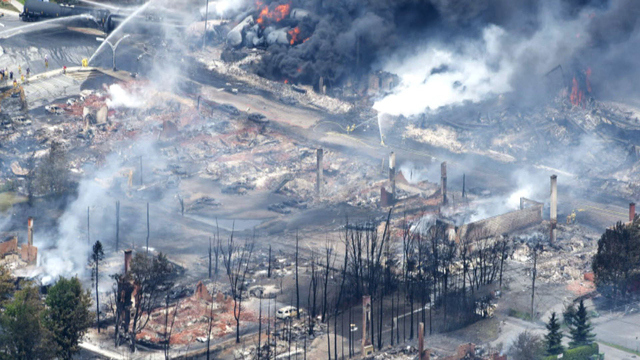 Watch CBS Evening News: Crude oil train loses control and explodes in ...