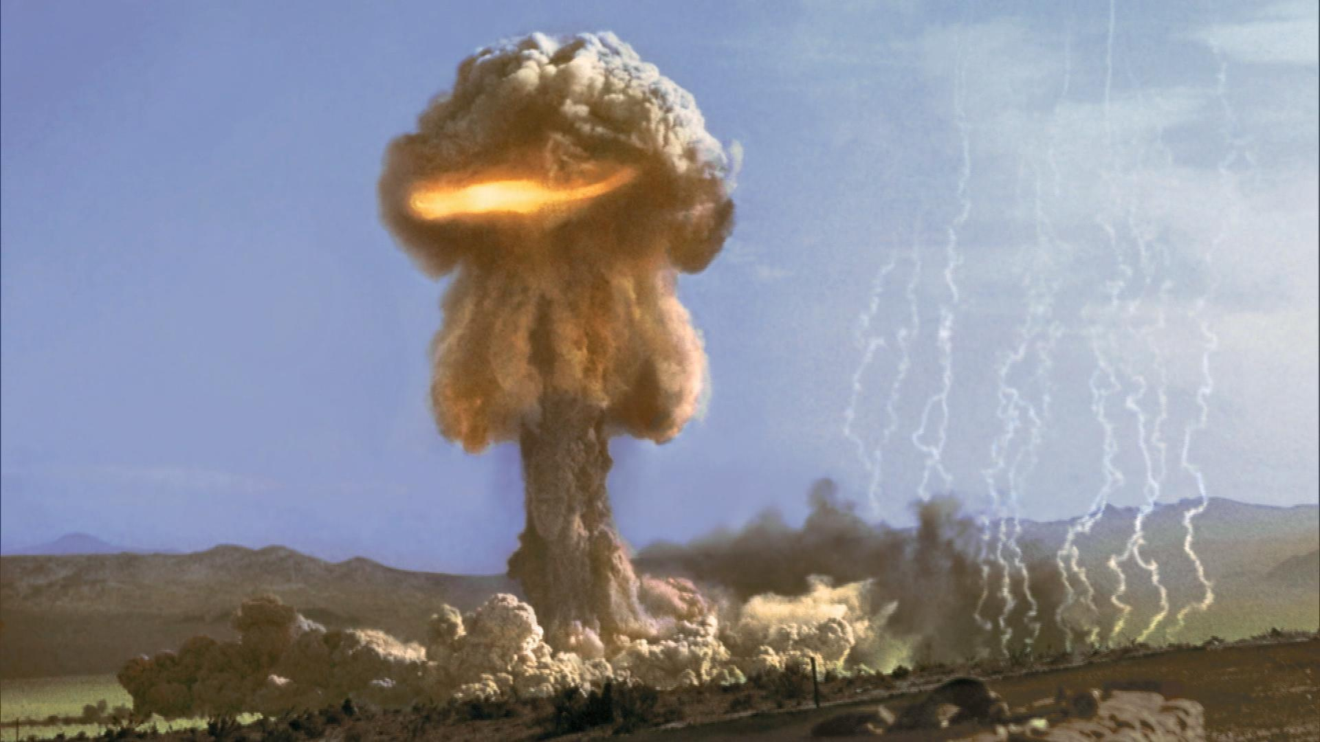 Watch Sunday Morning: Nuclear blasts, preserved on film - Full show on CBS