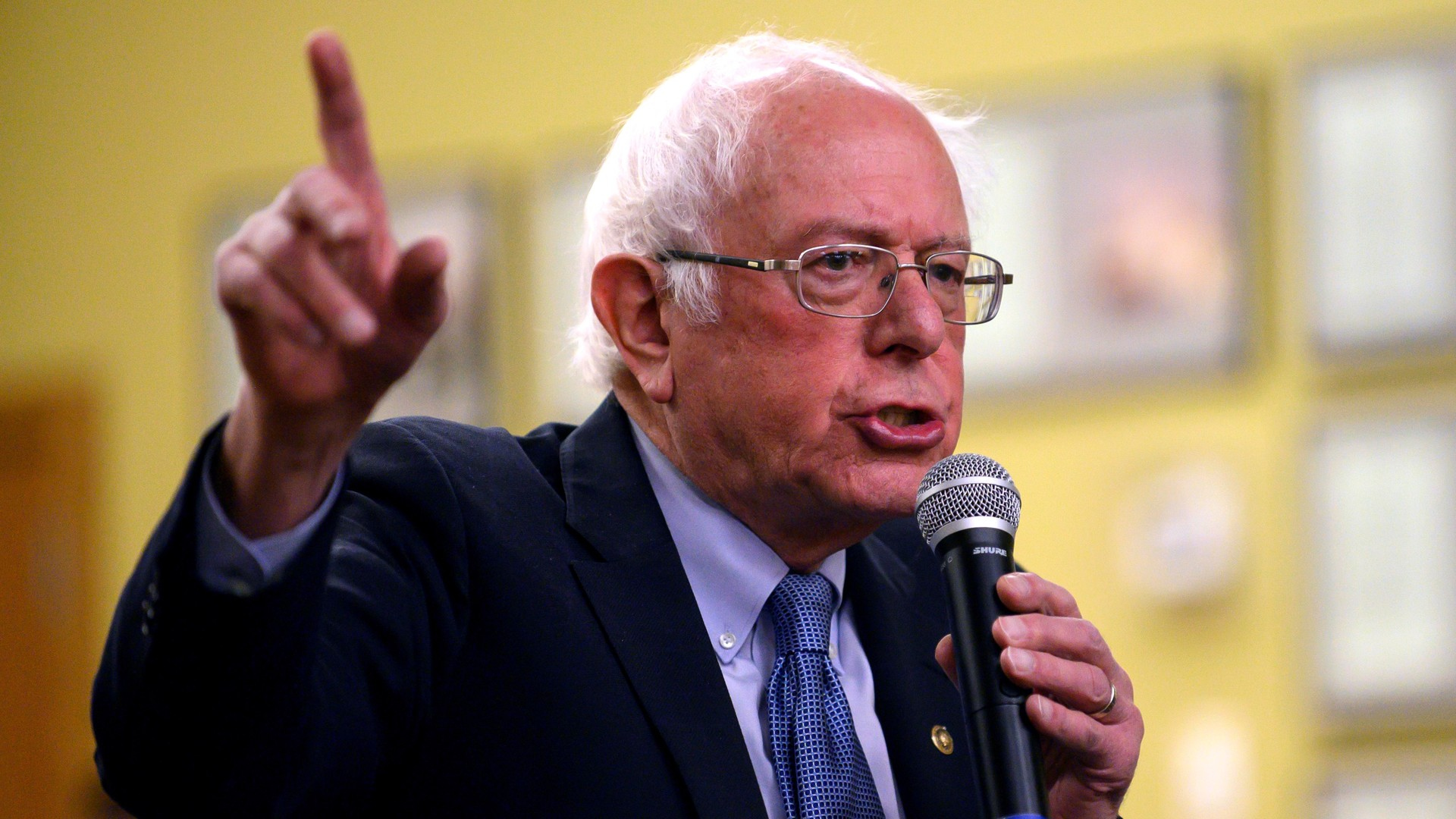 Watch 60 Minutes Overtime Bernie Sanders on his childhood - Paramount+