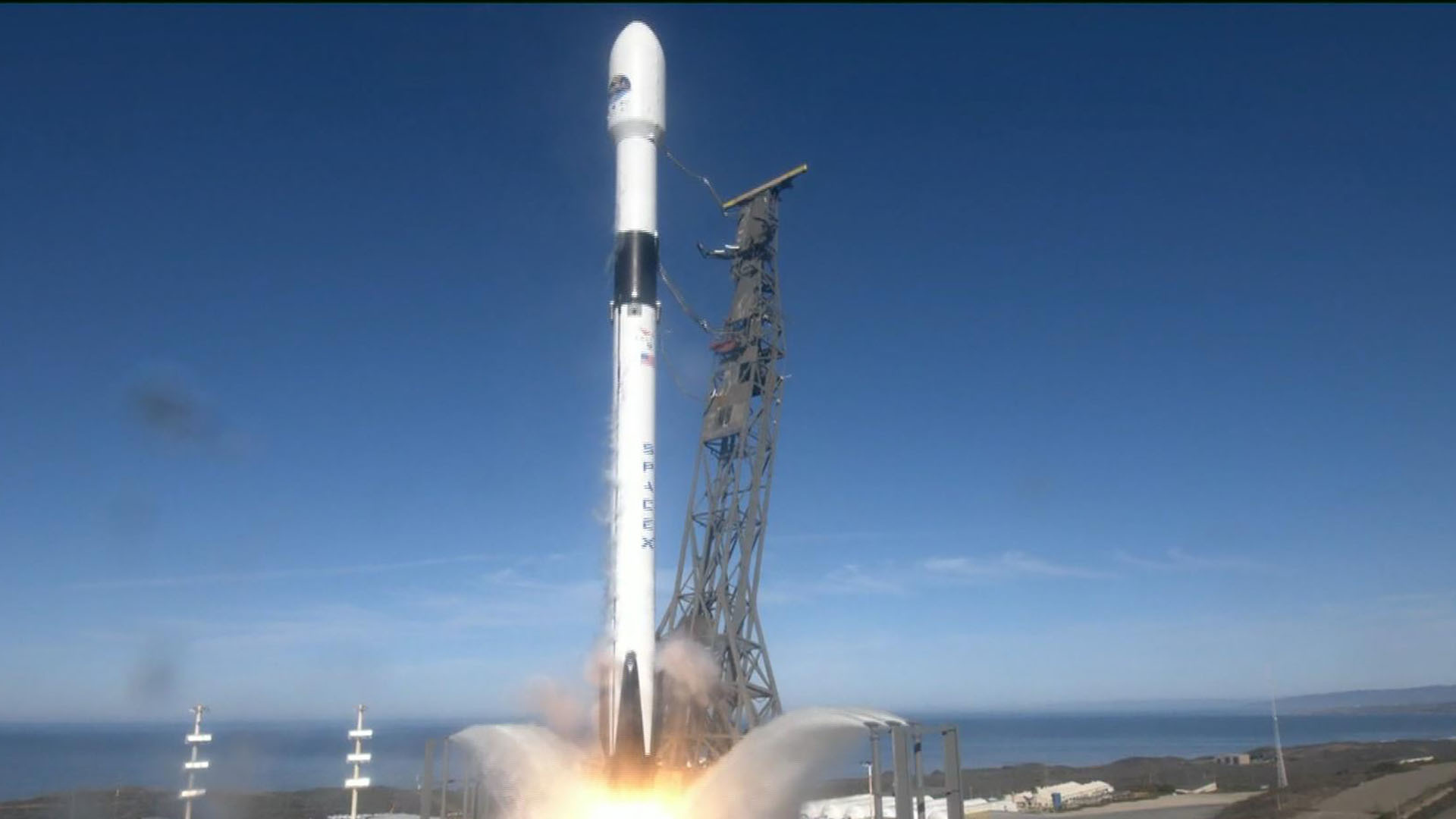 Watch CBS Evening News: SpaceX launches satellite to monitor sea levels ...