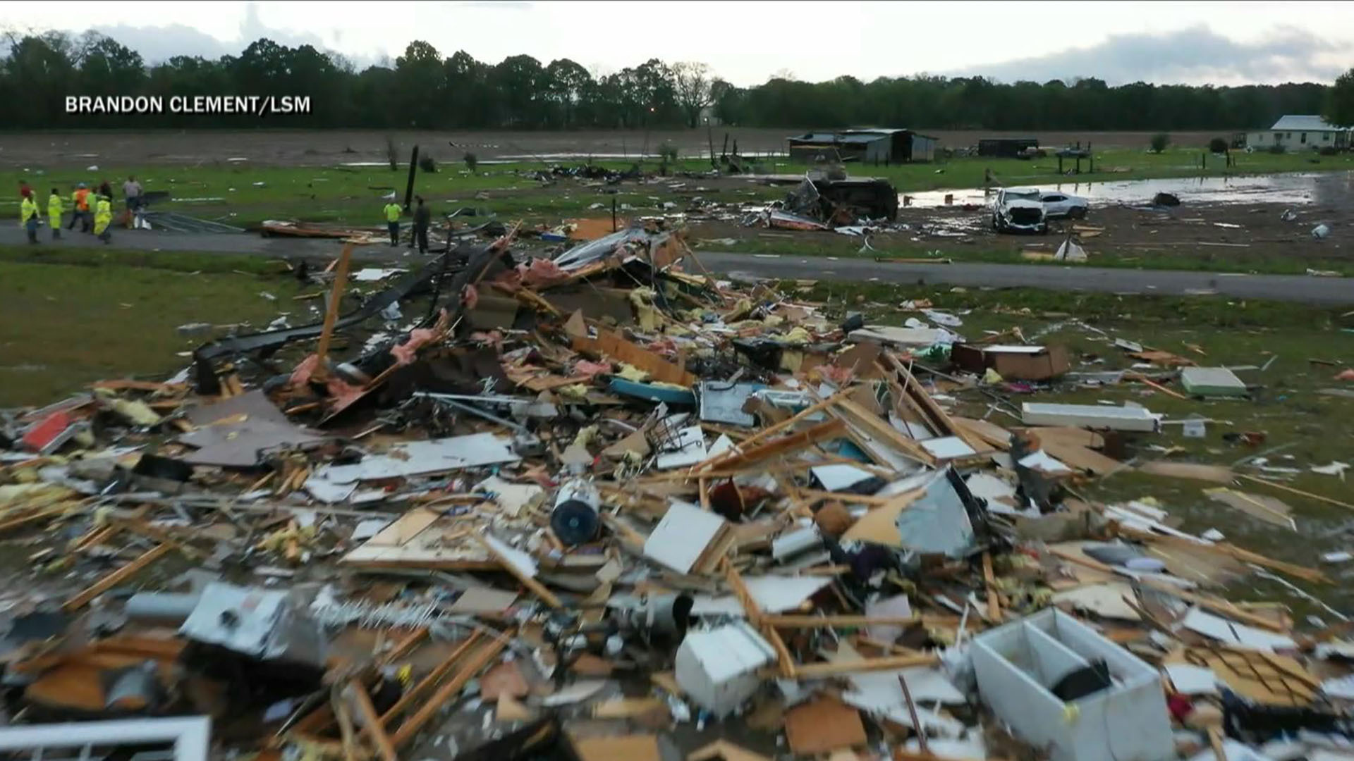 Watch CBS Evening News: Deadly storms pass through the South - Full ...