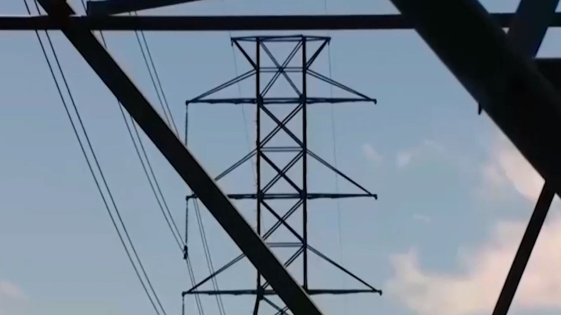 Watch CBS Evening News: Heat wave strains Texas power grid - Full show ...