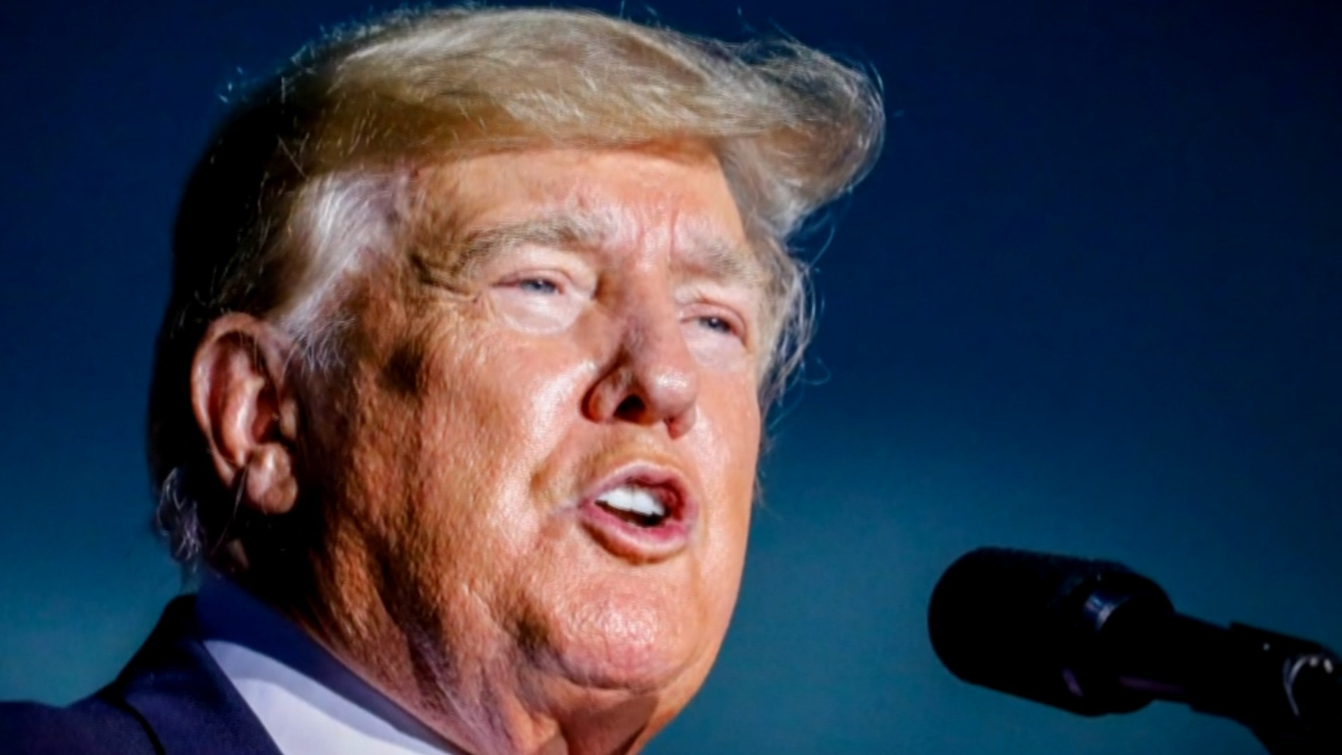 Watch CBS Evening News: Trump files class action lawsuits against tech ...