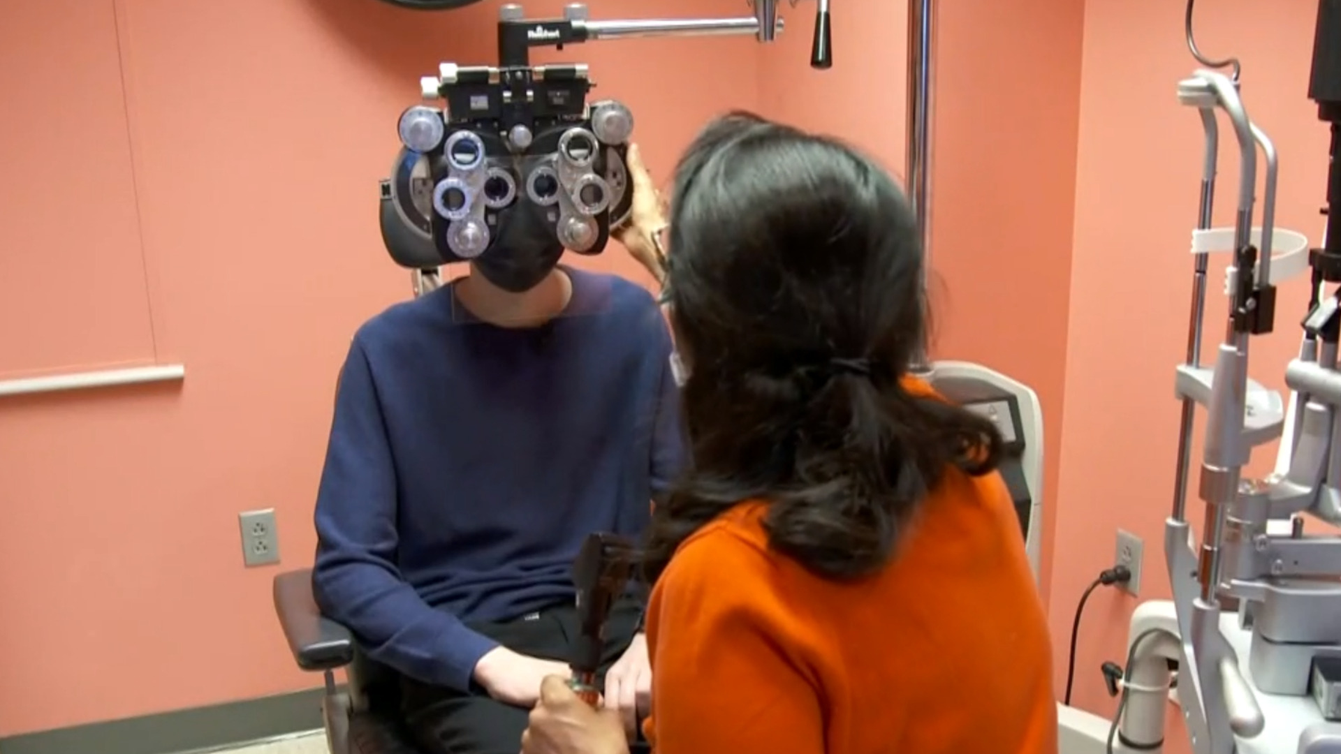 Watch CBS Evening News: Increased screen time causing eye problems in ...