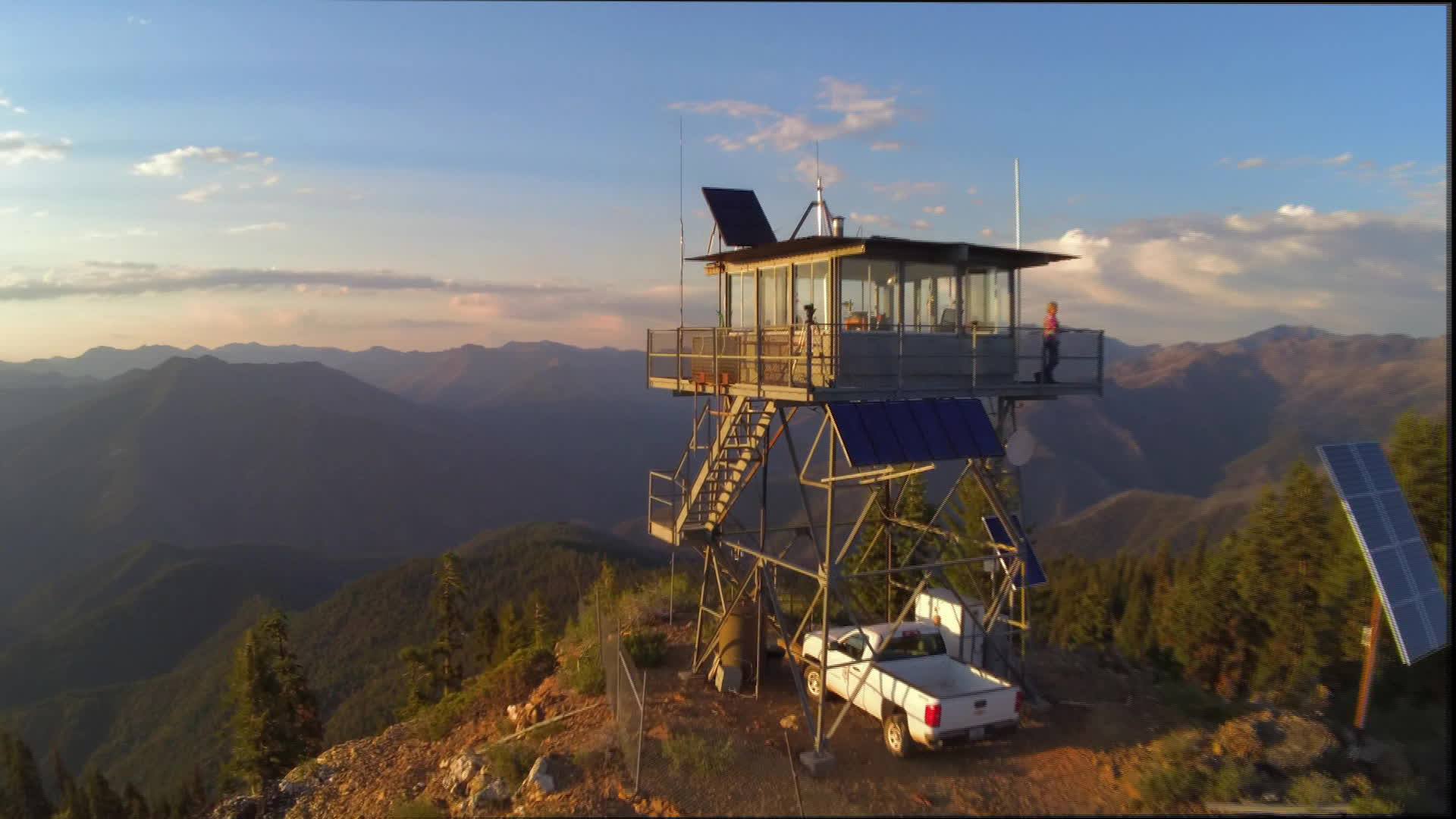 Watch Sunday Morning: Fire lookouts keep watch over threatened forests ...