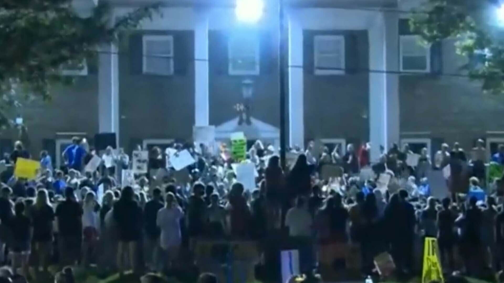 Watch CBS Evening News: Protests erupt over fraternity sex assault ...