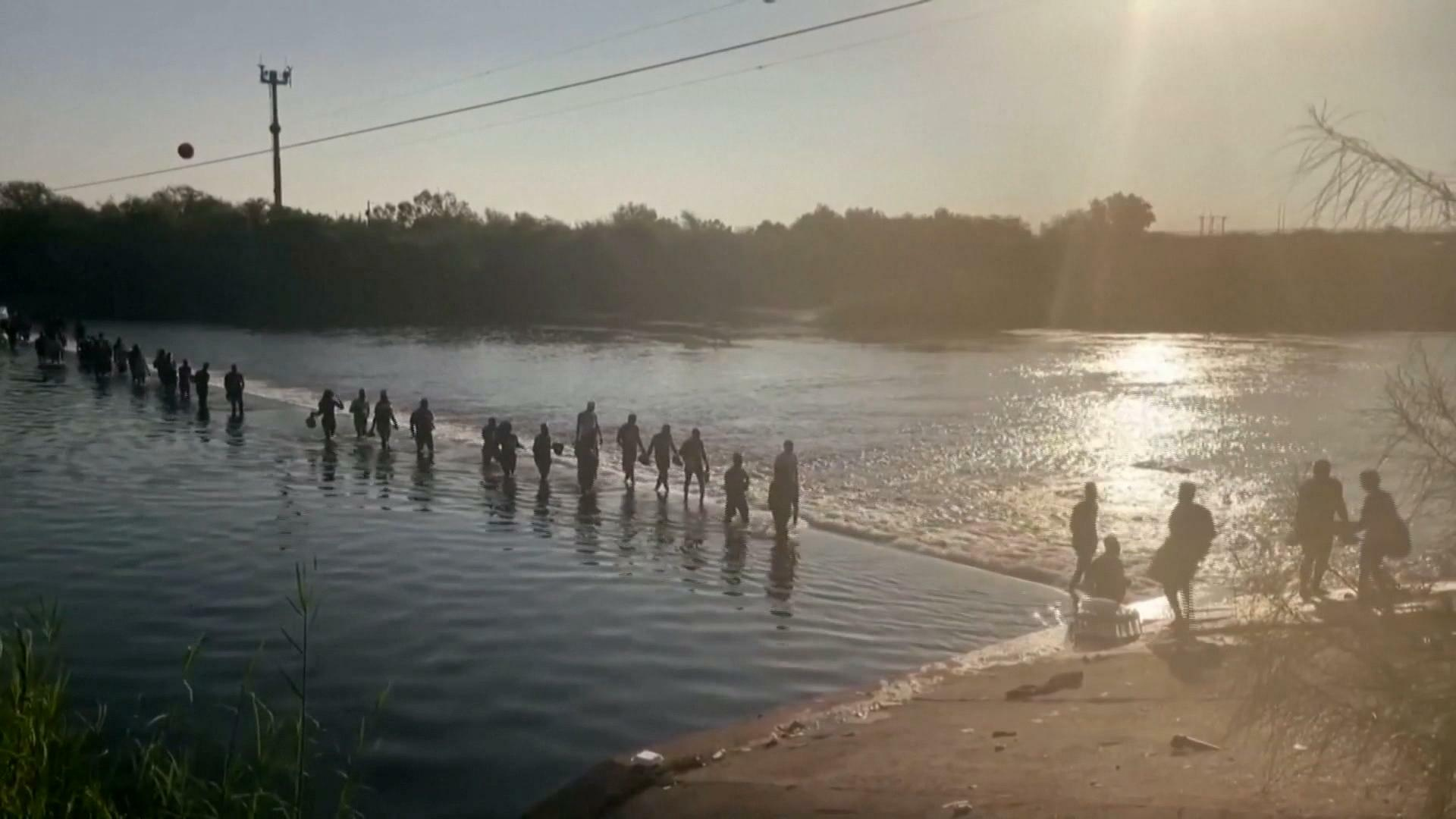 Watch CBS Saturday Morning: Texas migrant encampment cleared - Full ...