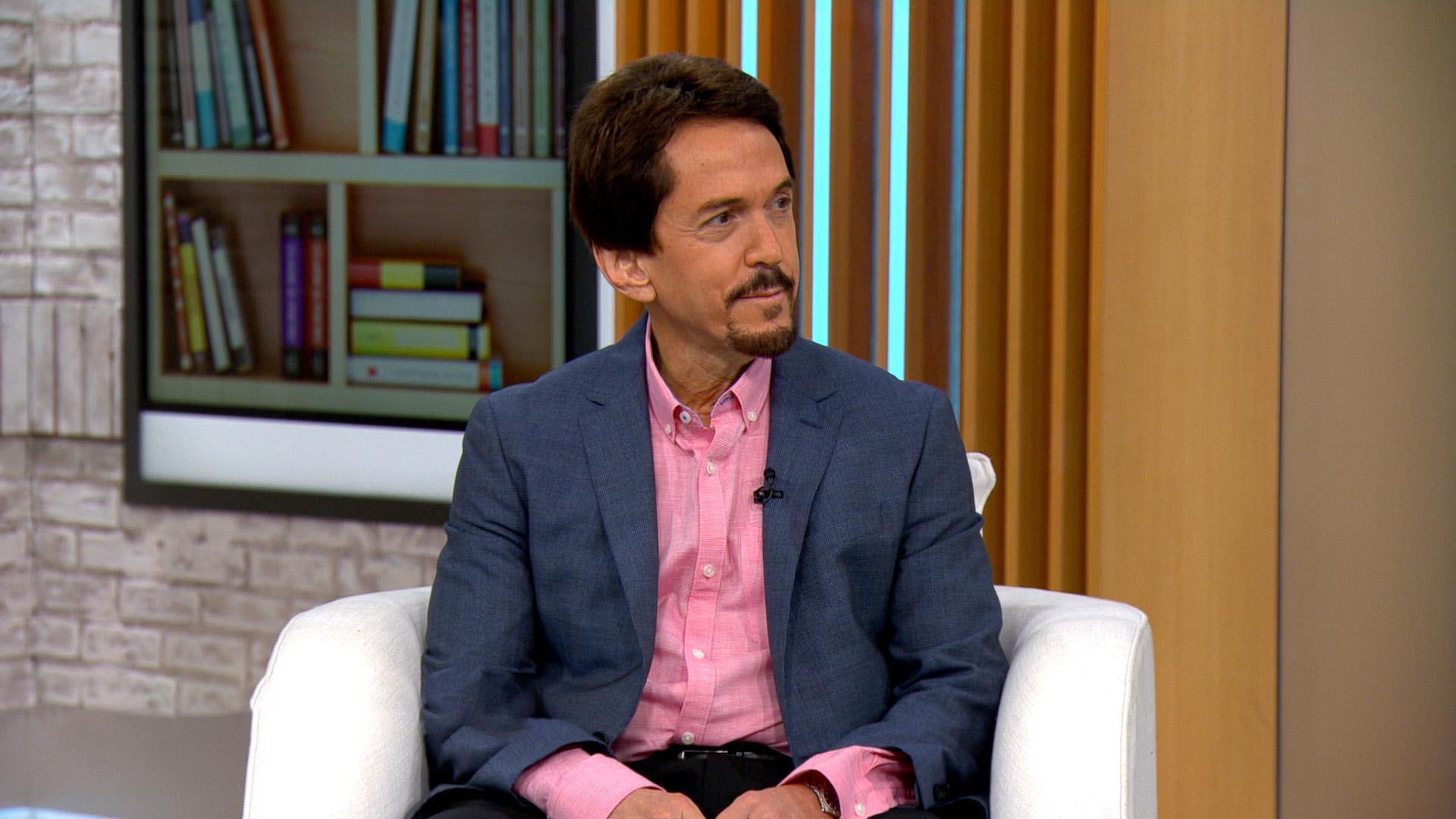 Watch CBS Mornings Mitch Albom on new novel - Paramount+