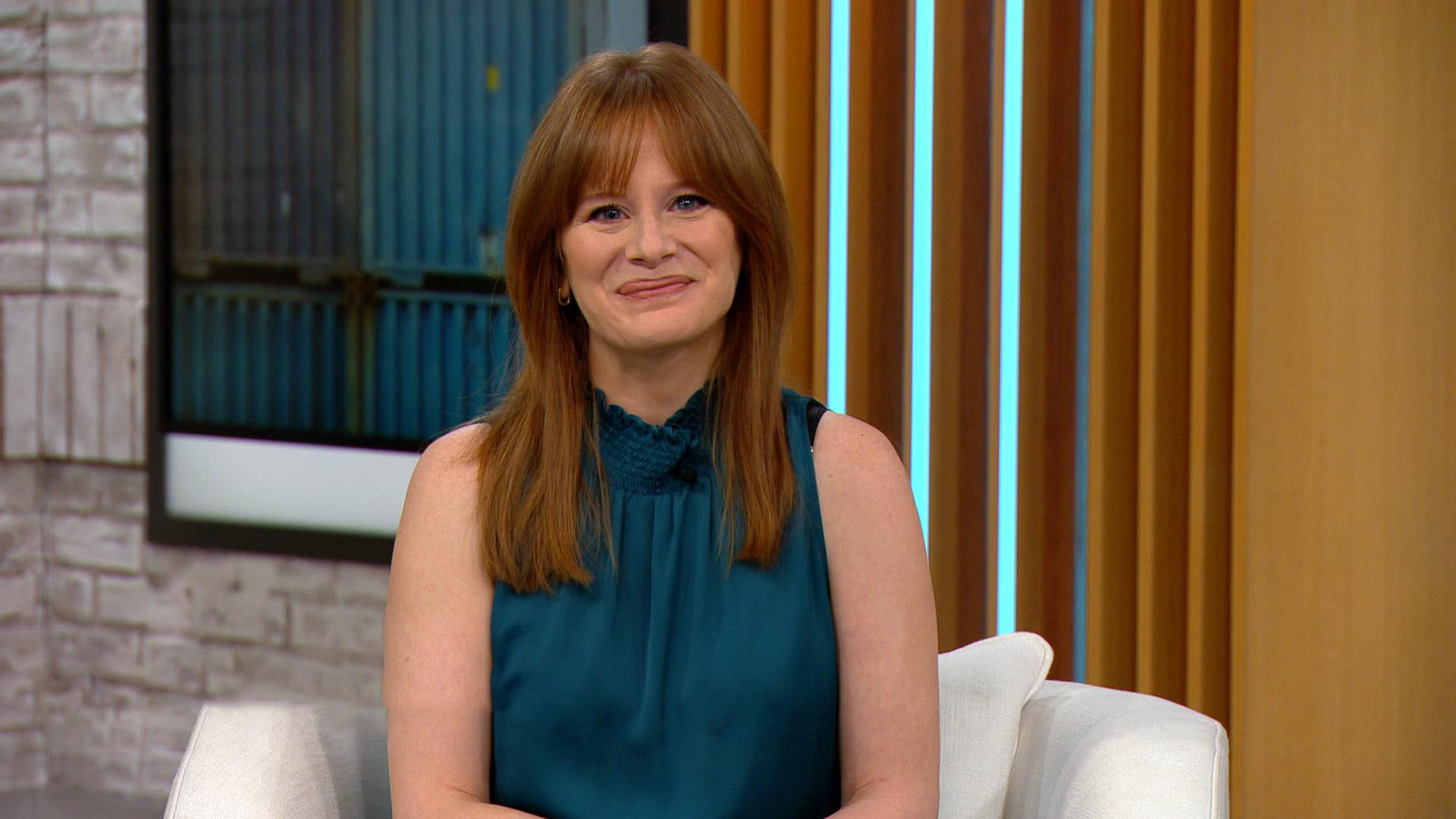 Watch CBS Mornings: Holiday shopping tips for supply chain issues ...