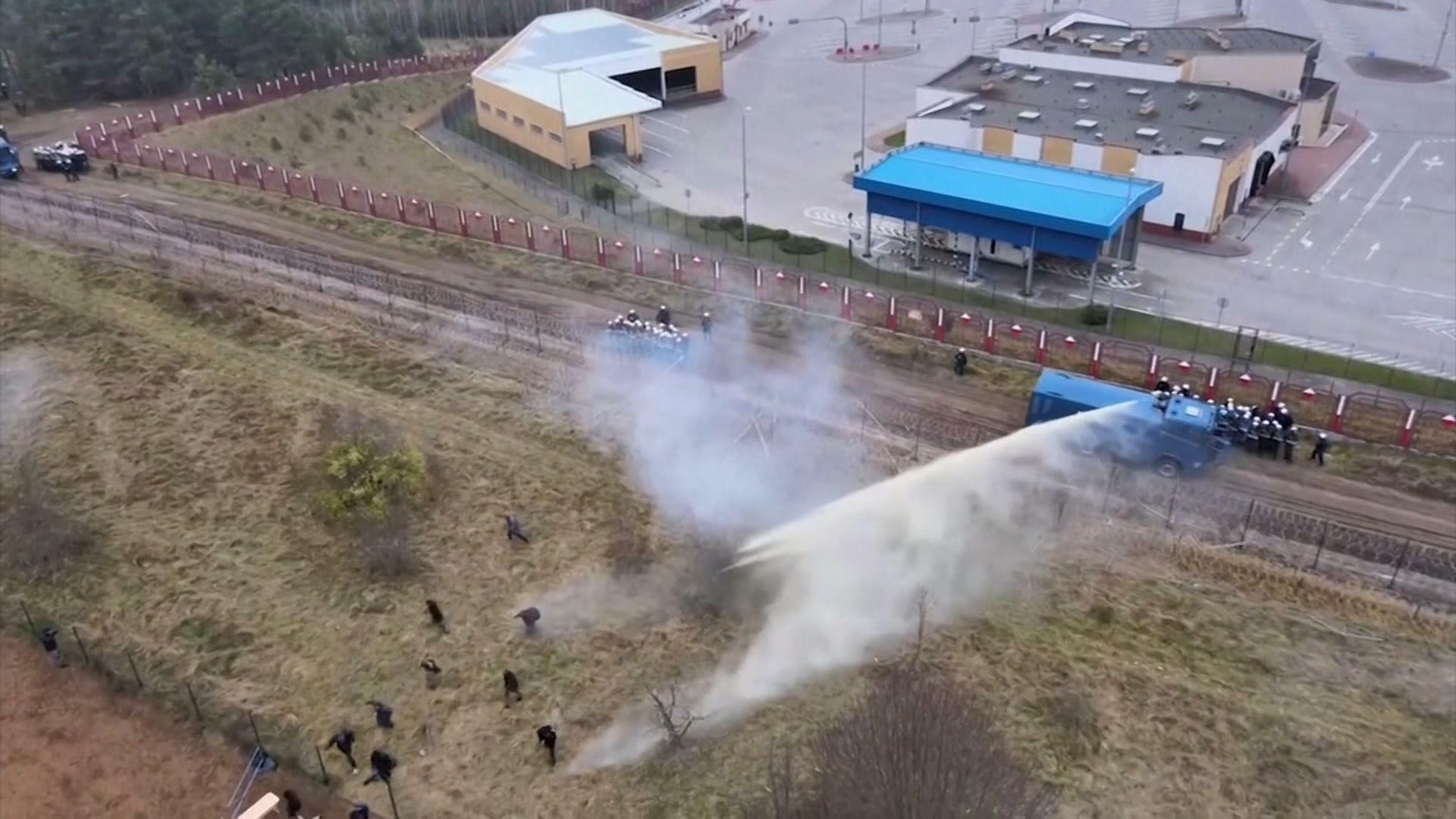 Watch CBS Mornings: Poland-Belarus border crisis intensifies - Full ...