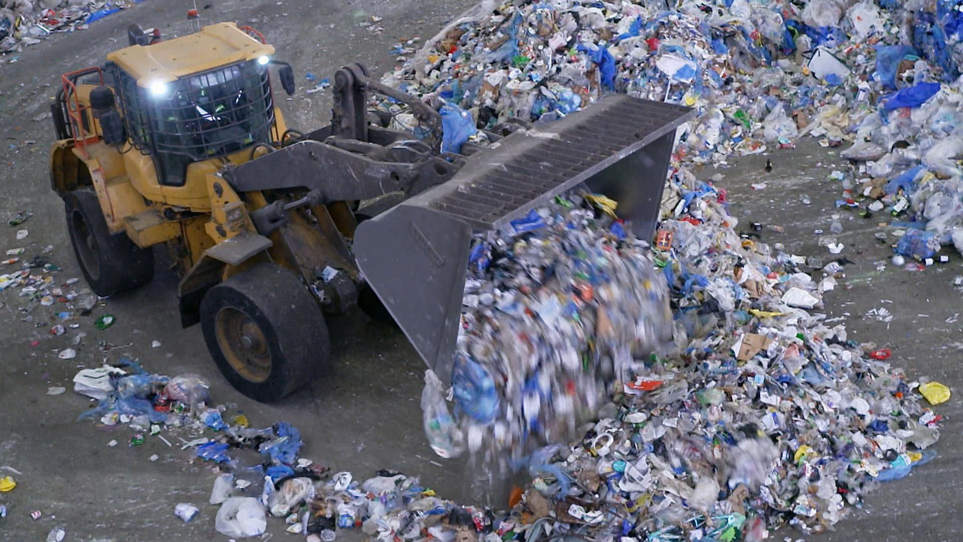 Watch CBS Saturday Morning: Companies rethink recycling as costs ...