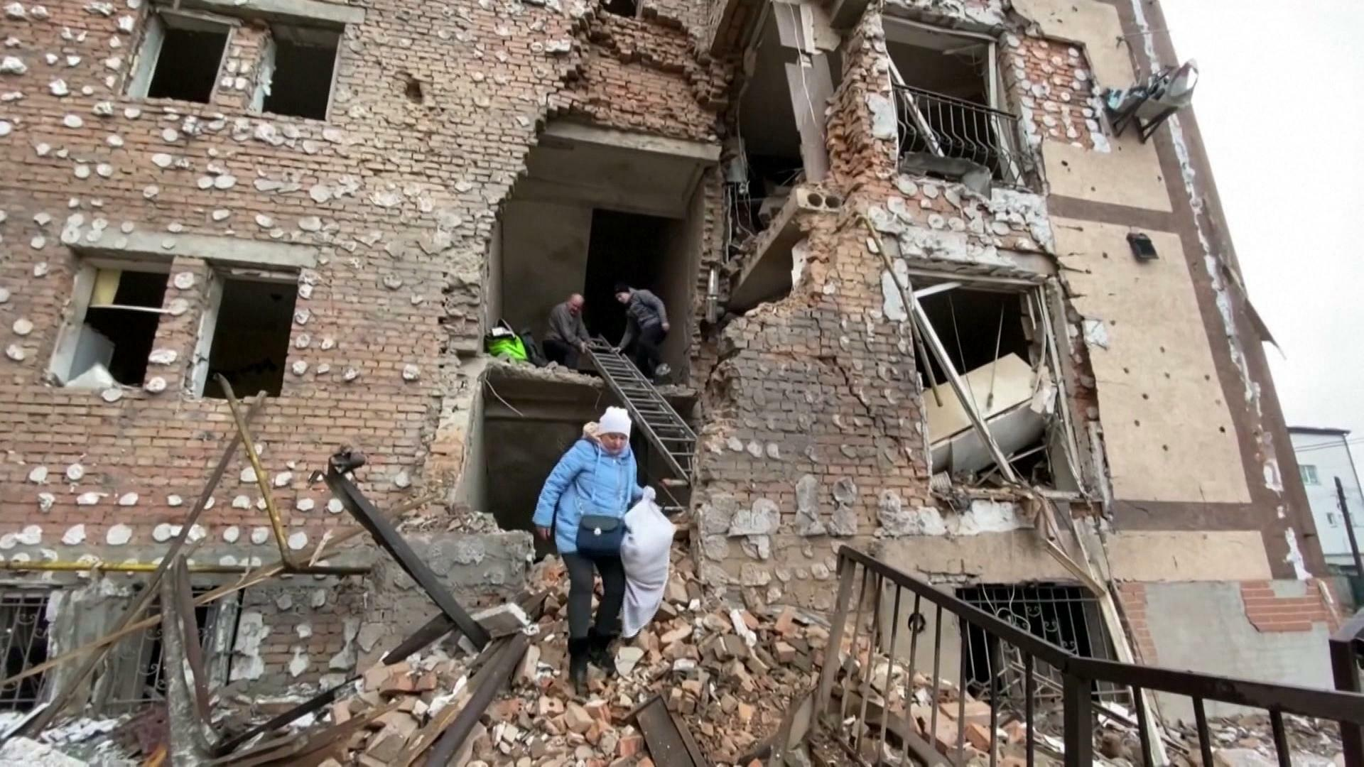 Watch Cbs Mornings Investigating Potential War Crimes In Ukraine