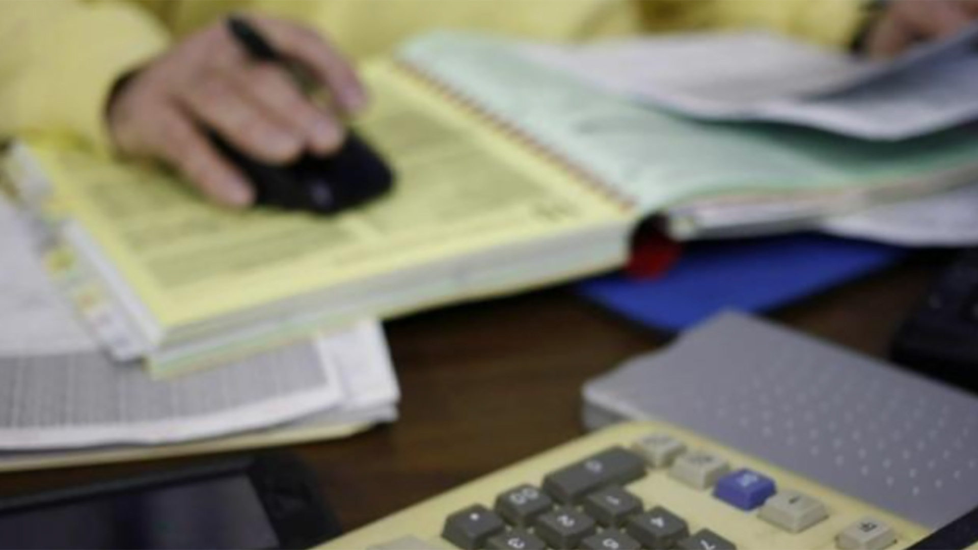 Watch CBS Mornings: How to tidy your finances - Full show on CBS