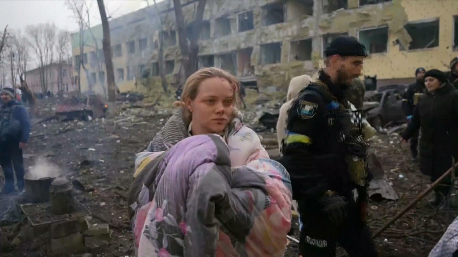 Watch CBS Mornings: Everyday life in Ukraine in a time of war - Full ...