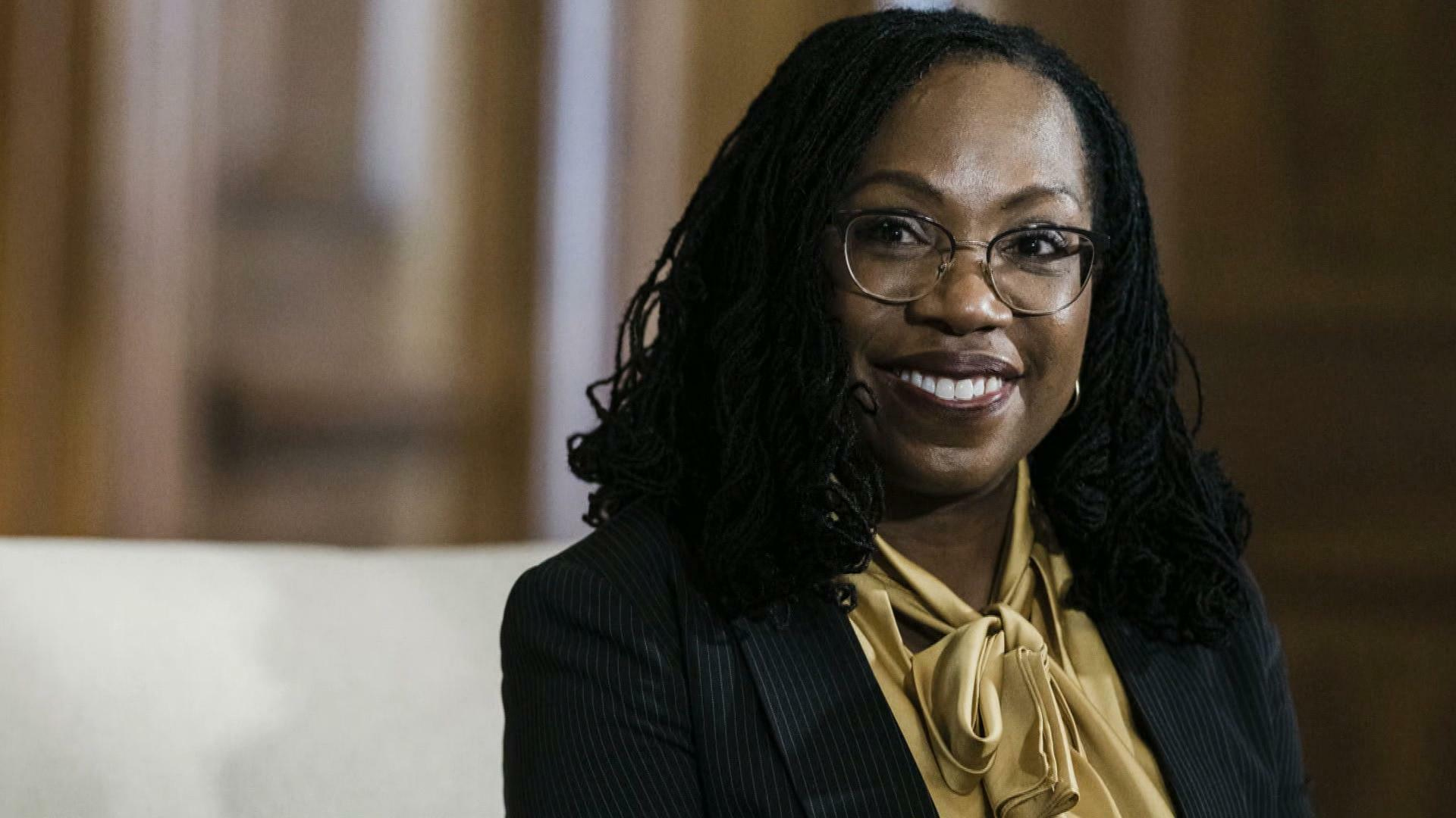 Watch CBS Mornings: First Black woman confirmed to Supreme Court - Full ...