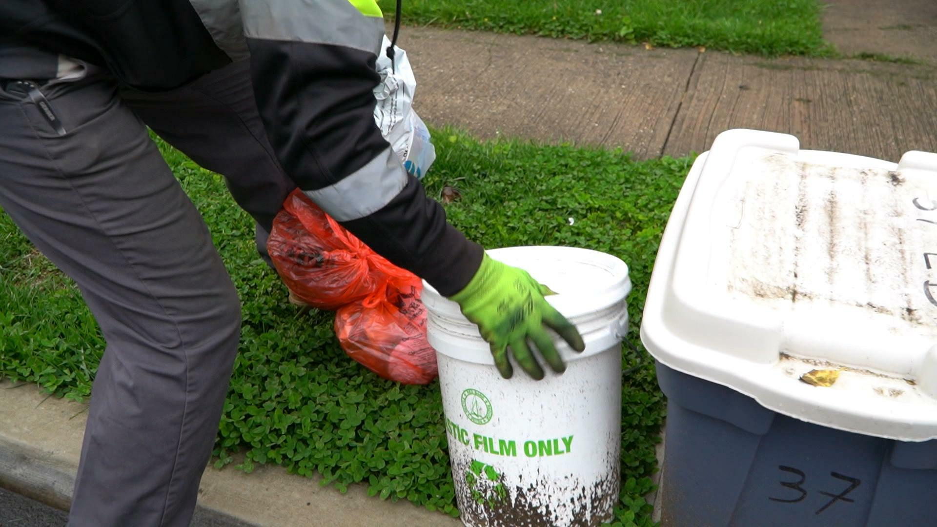 Watch CBS Mornings: Recycling effort hones in on plastic film - Full ...