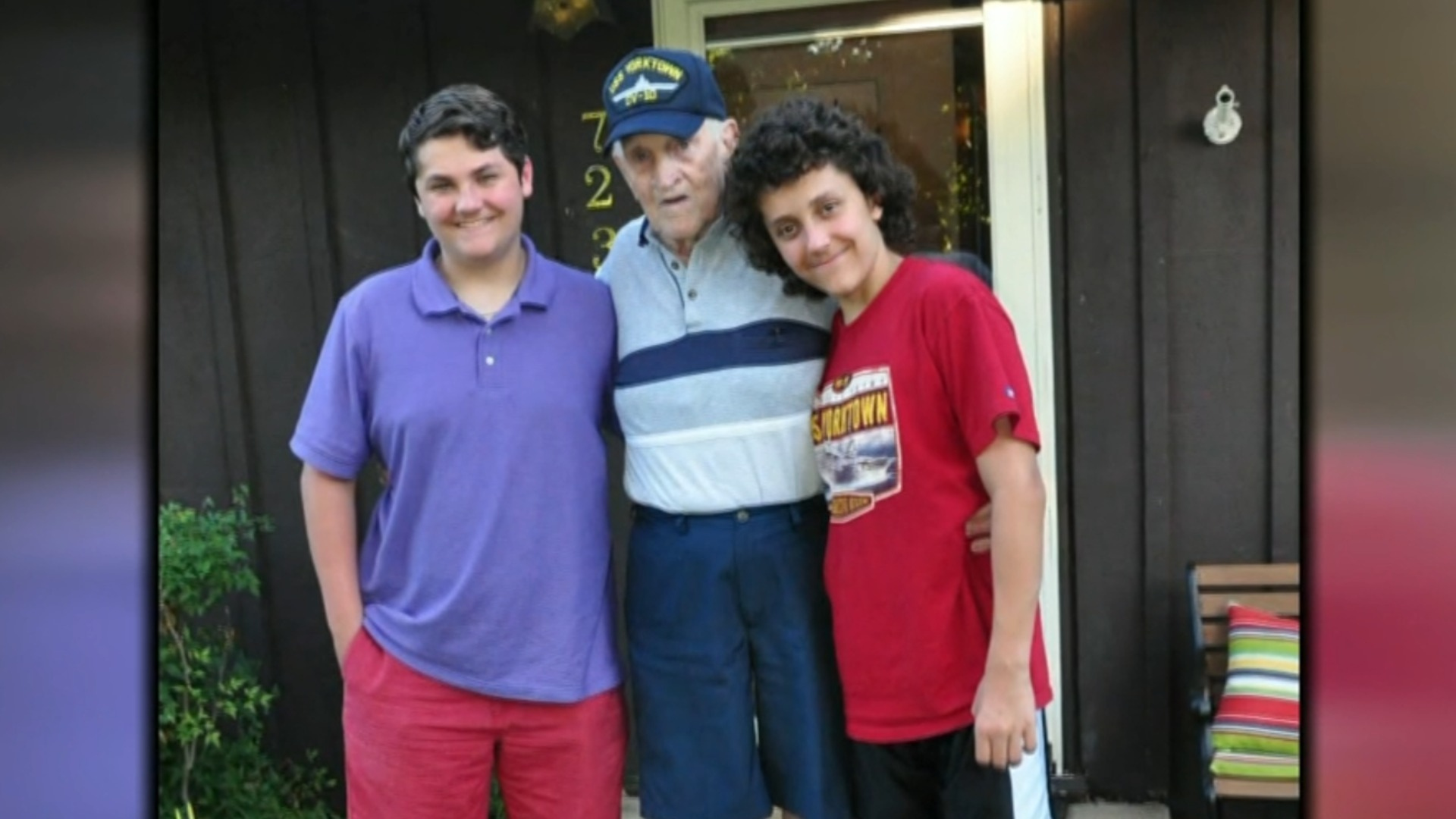Watch CBS Evening News: Twins befriend WWII vet after hearing his story ...