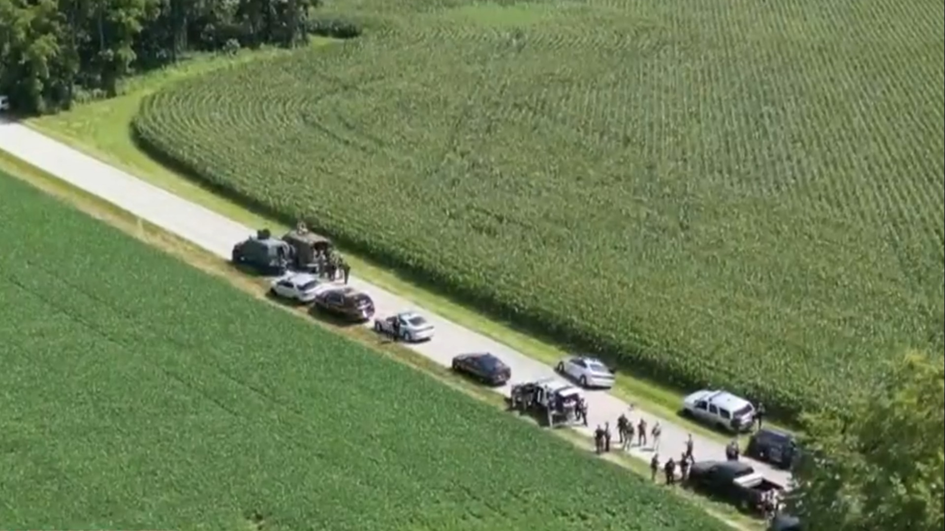 Watch CBS Evening News: Suspect killed after trying to breach FBI field ...