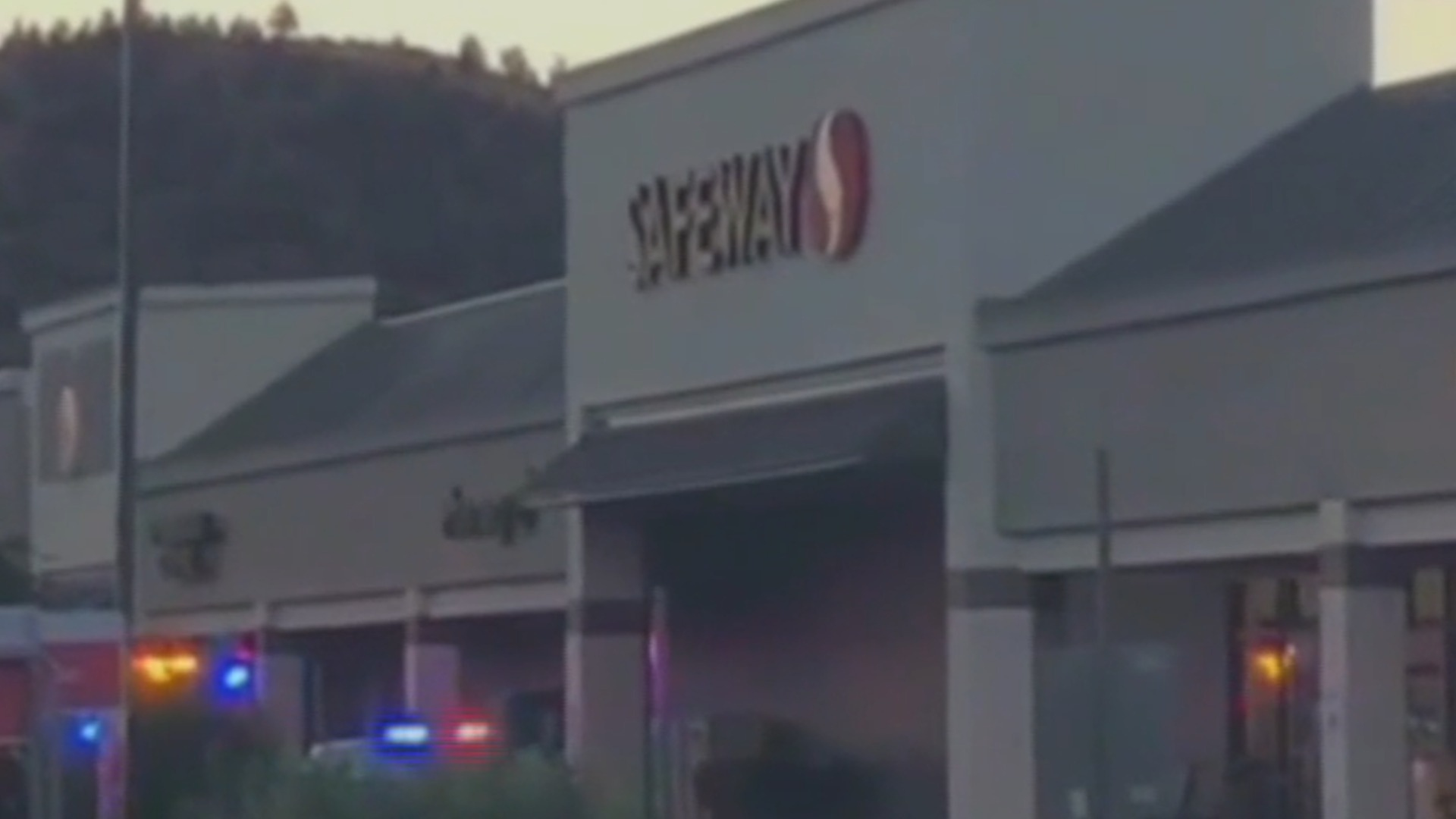 Watch CBS Evening News: Gunman kills 2 in Oregon Safeway shooting ...