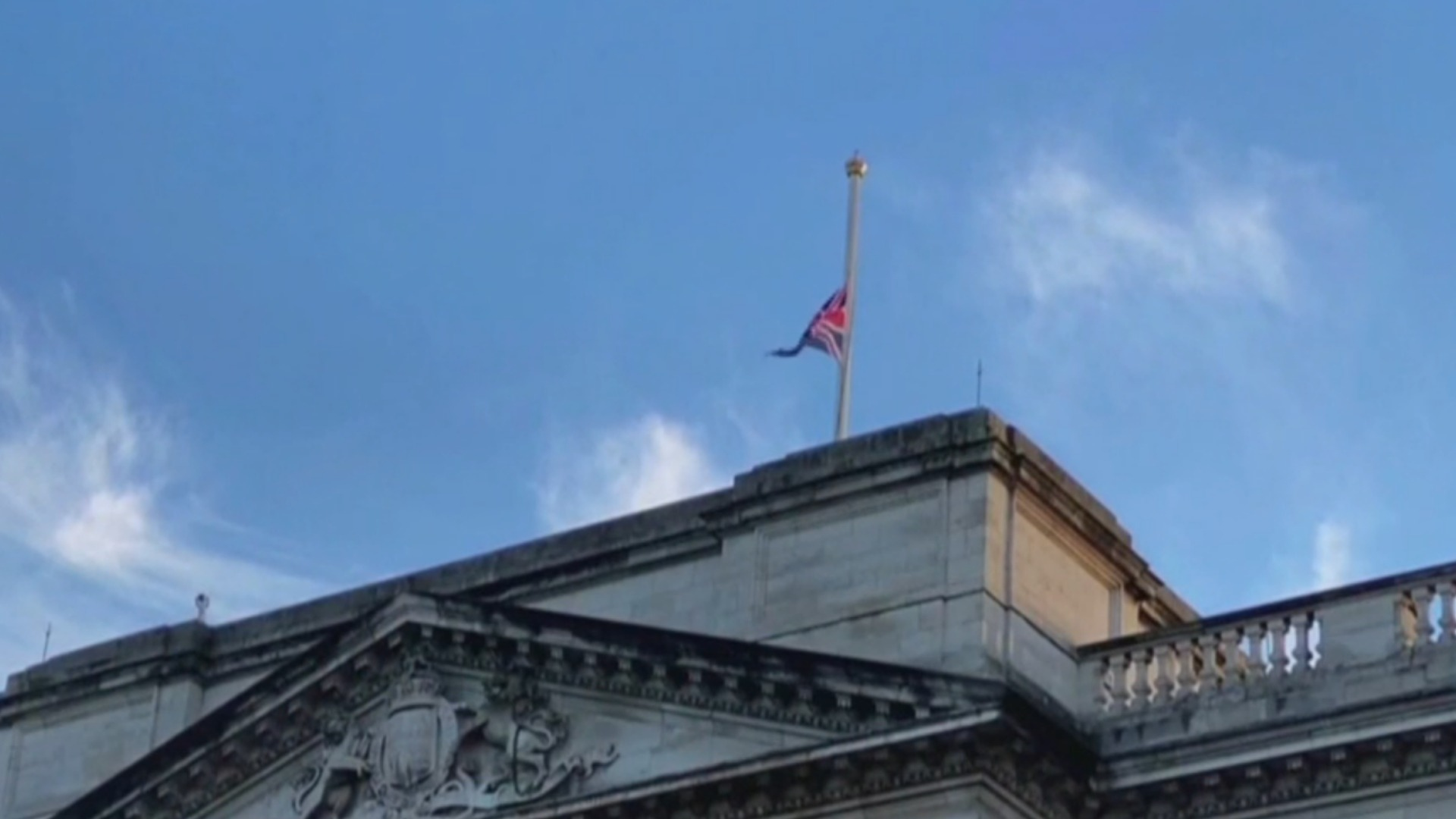 Watch CBS Evening News: World leaders honor Queen Elizabeth's historic ...