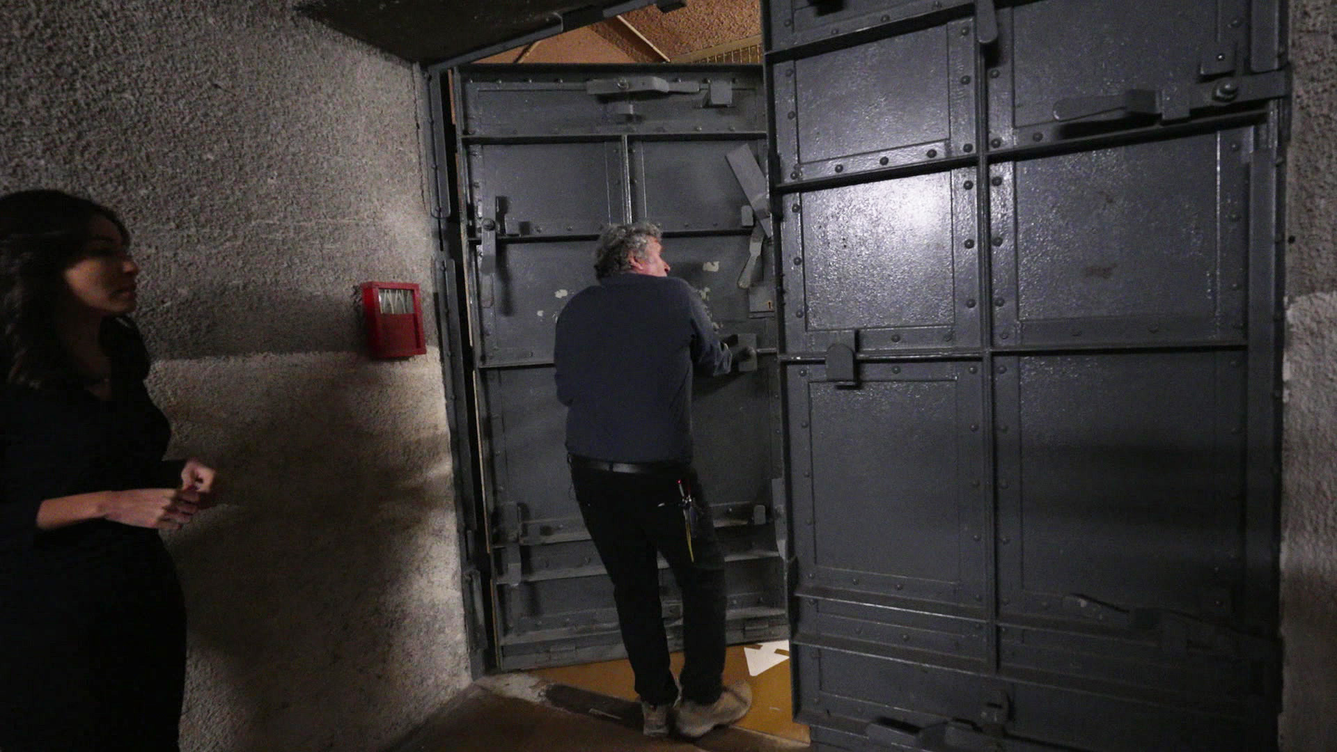 Watch Sunday Morning: Interest in underground shelters builds due to ...