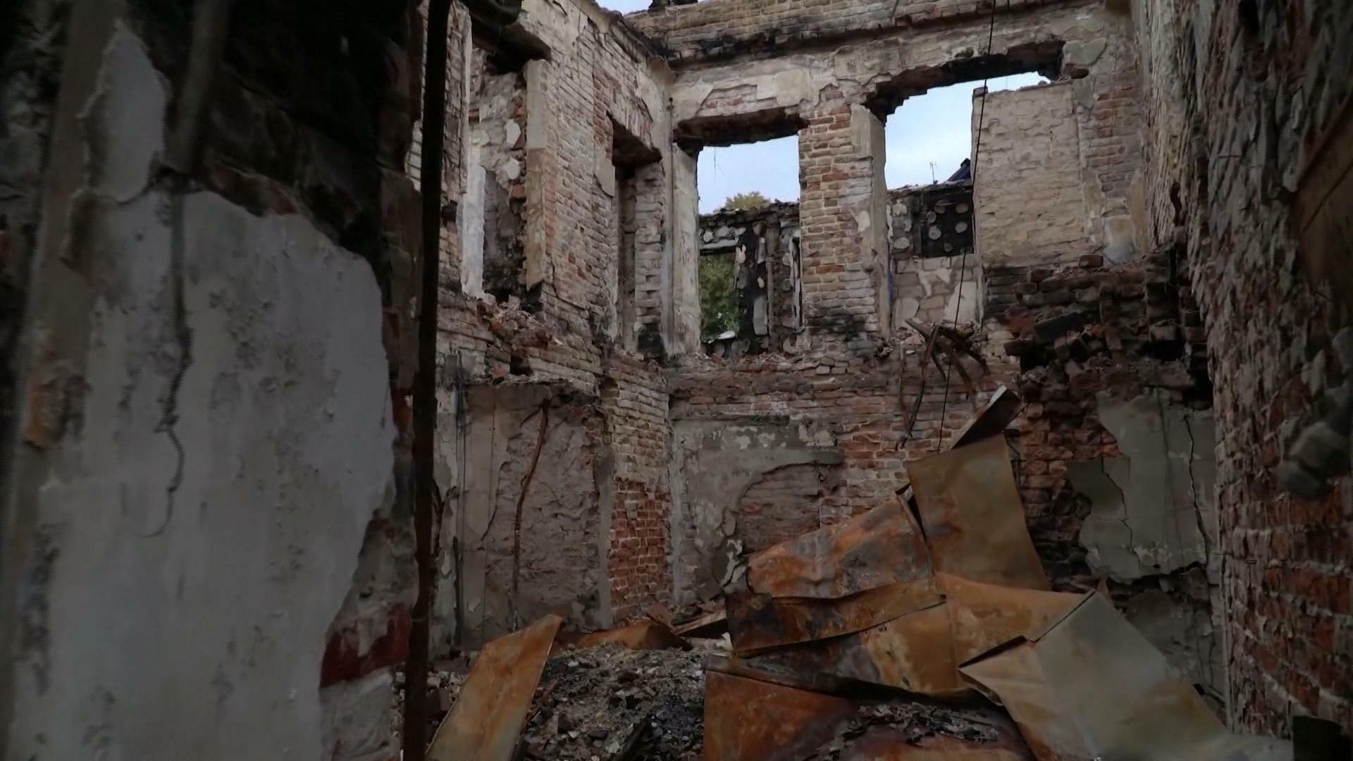 Watch Cbs Mornings Inside An Alleged Russian Torture Chamber Full