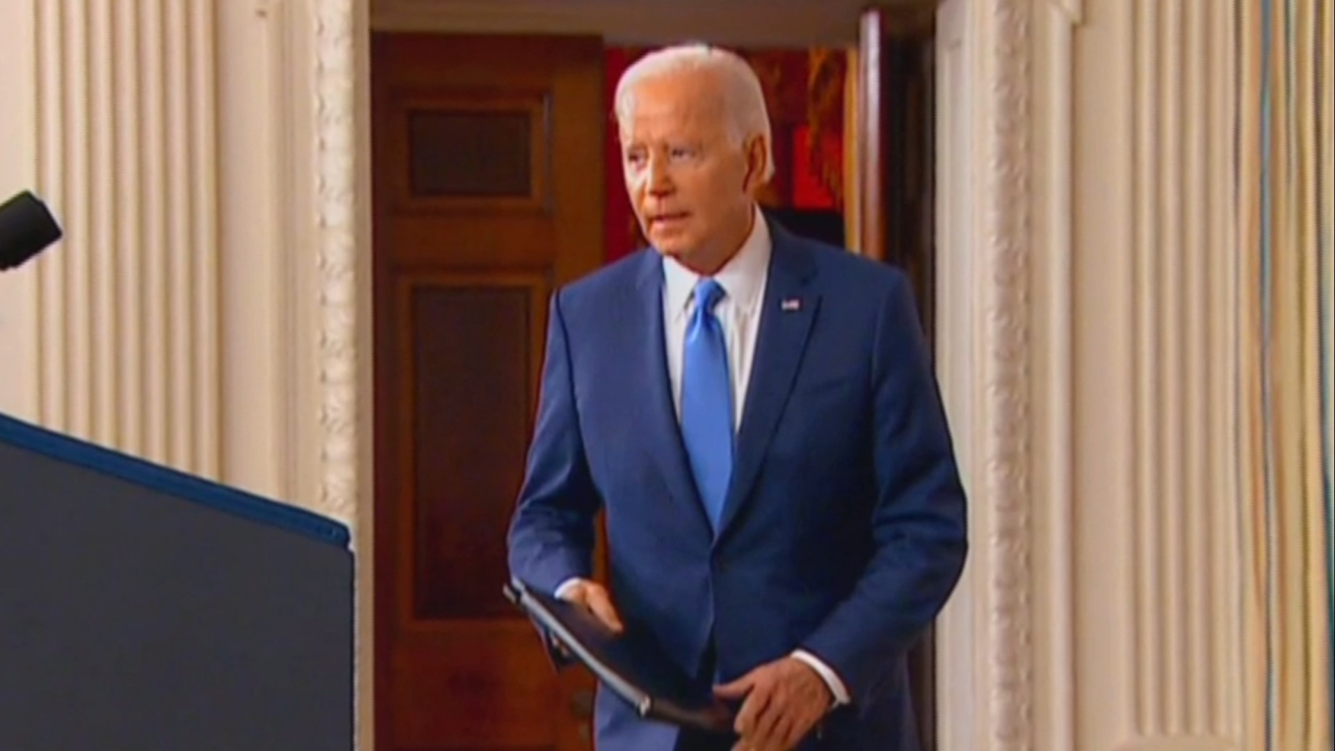 Watch CBS Evening News: Democrats hold off Republican "red wave" - Full ...