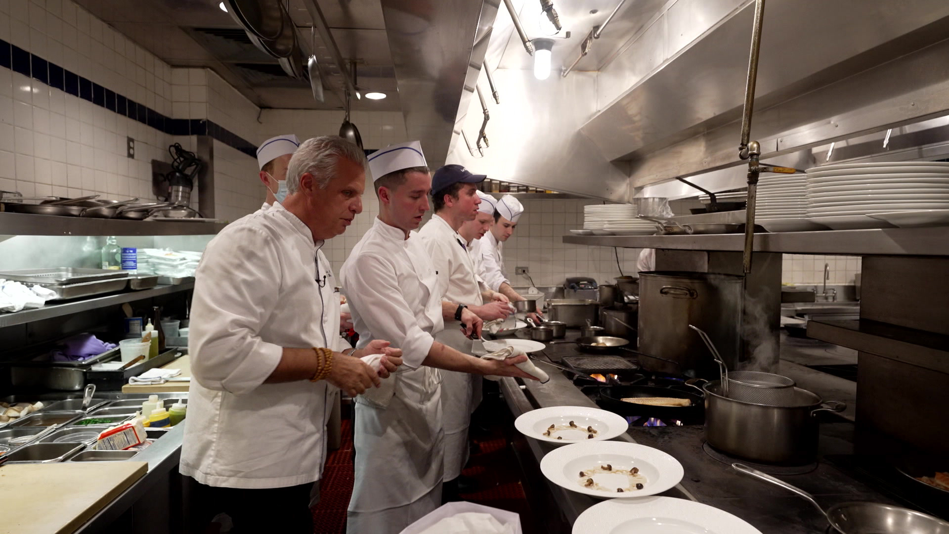 Watch Sunday Morning: Inside Eric Ripert's Le Bernardin - Full show on CBS