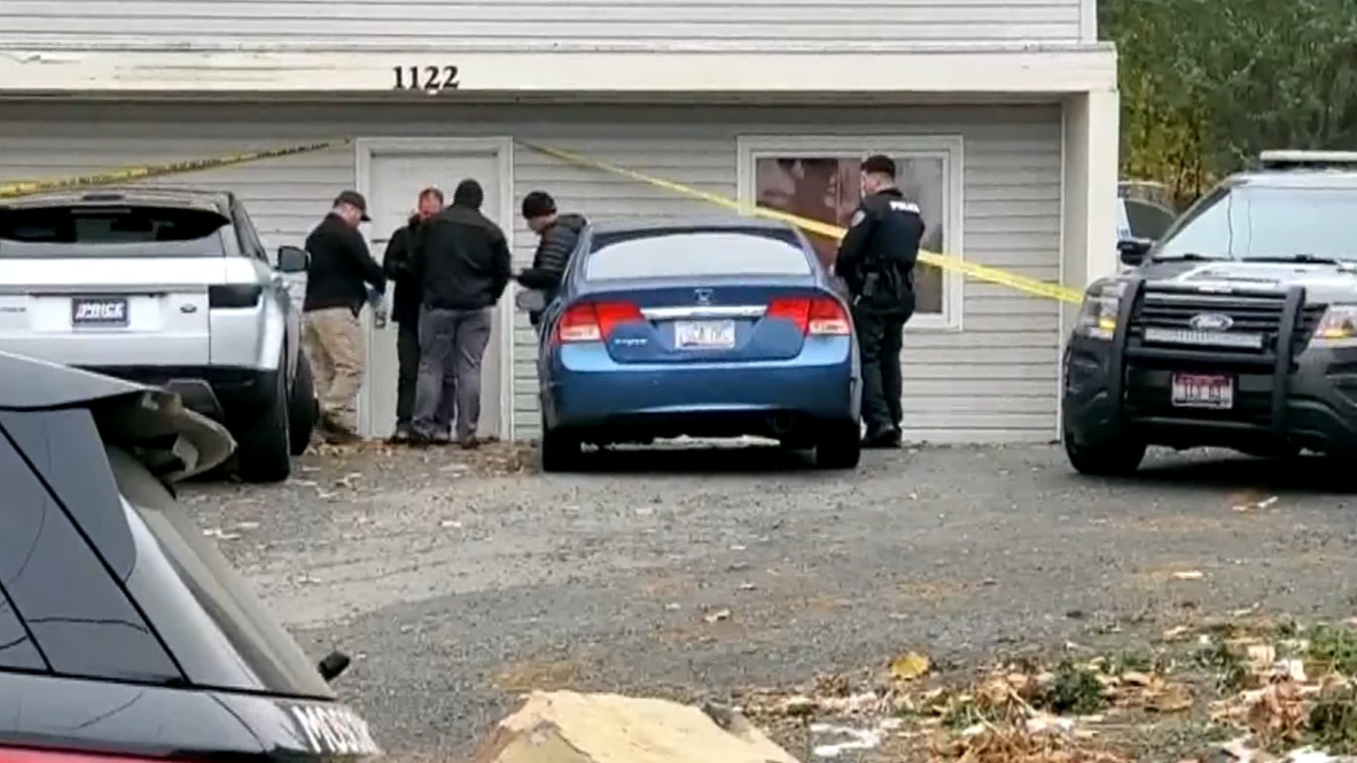 Watch CBS Evening News: Idaho police seek Hyundai Elantra in quadruple ...