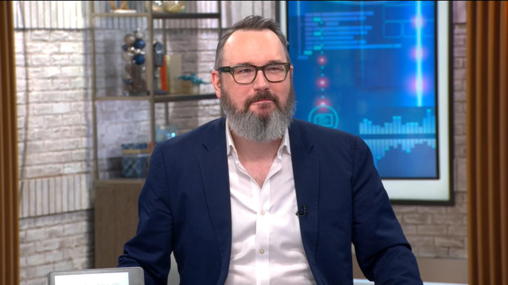 Watch CBS Mornings Season Episode : CNET's Dan Ackerman talks tech to ...