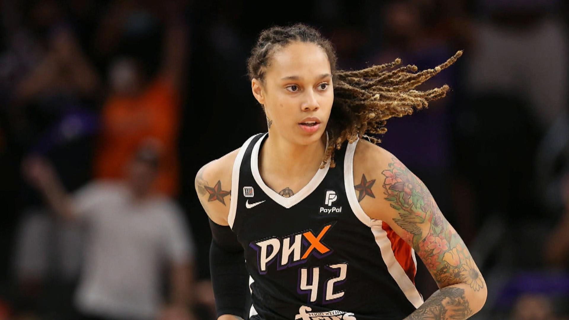 Watch CBS Mornings Season Episode : Brittney Griner re-signs with the ...