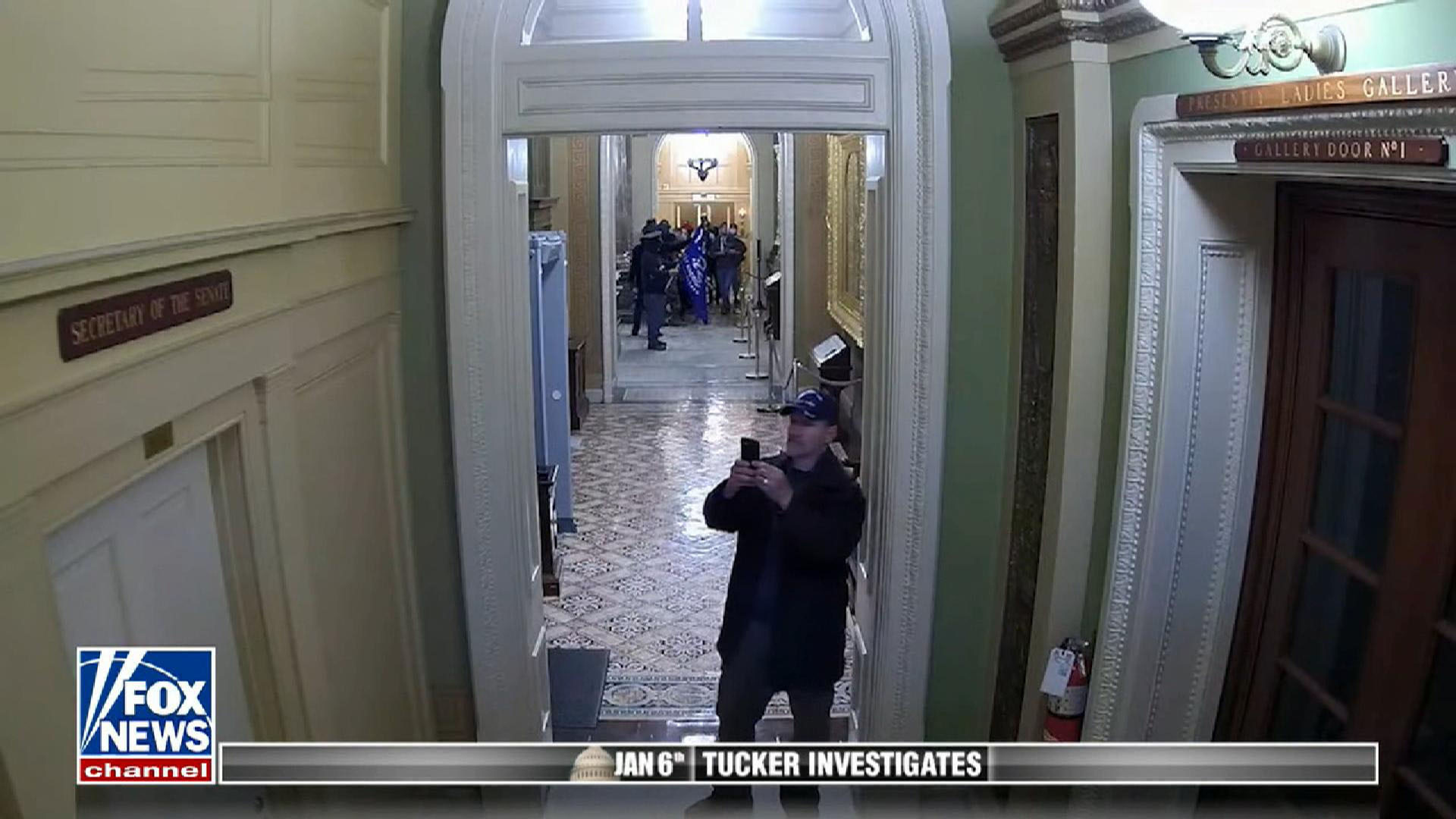 Watch CBS Mornings Season Episode : Fox News host Tucker Carlson shows ...