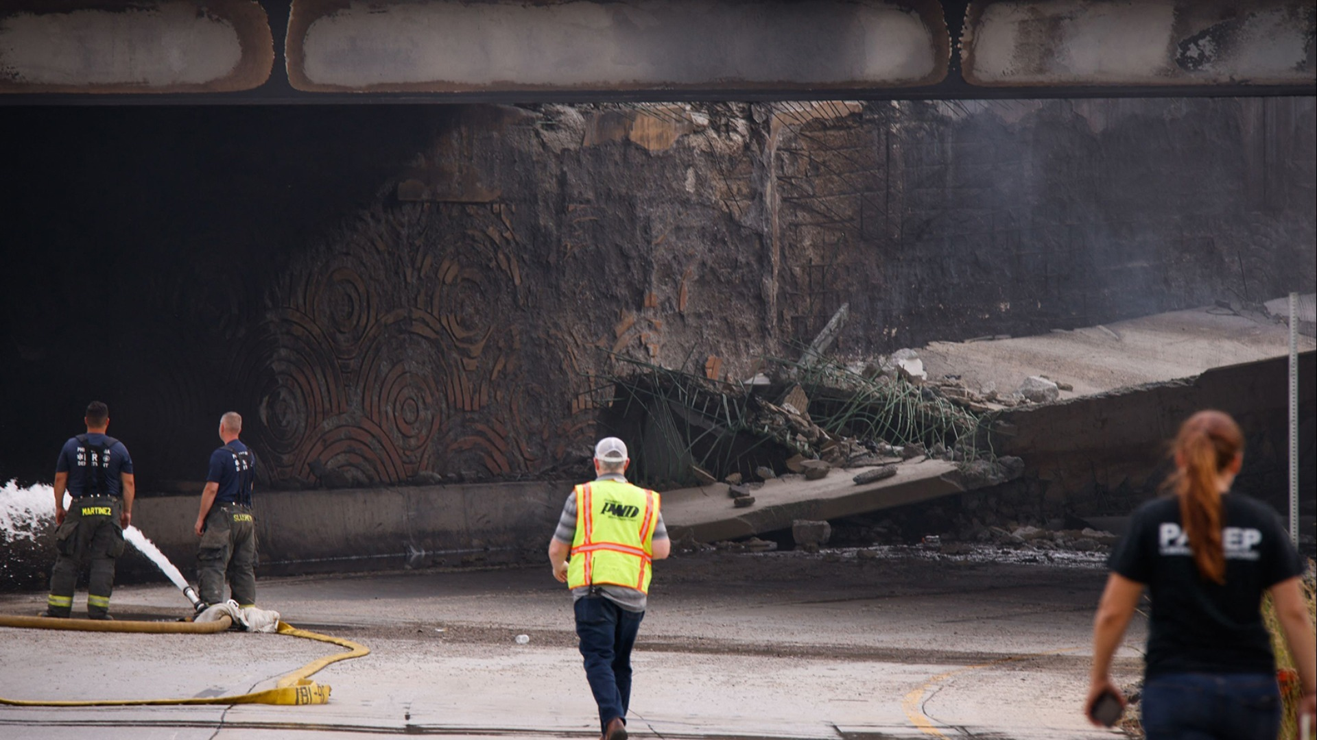 Watch CBS News: Collapsed I-95 overpass fallout - Full show on ...