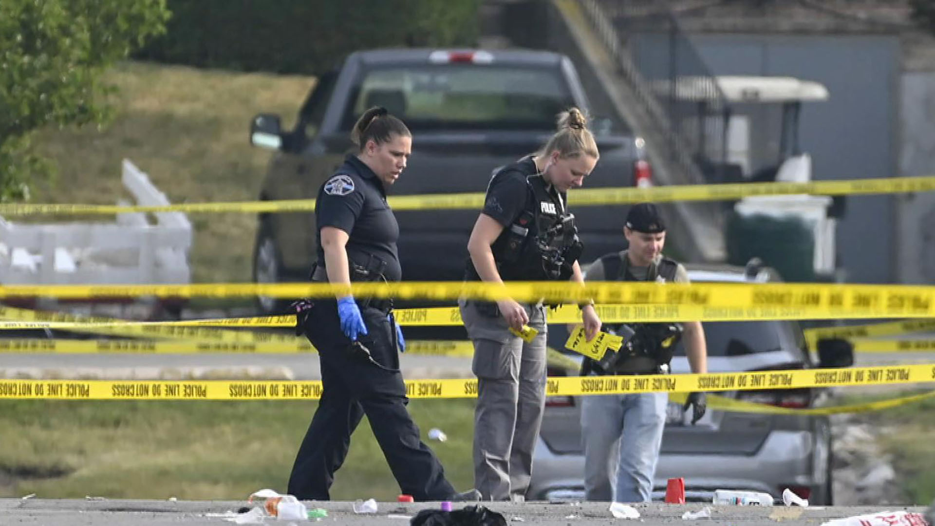 Watch CBS Mornings: At least 12 dead in weekend shootings - Full show ...