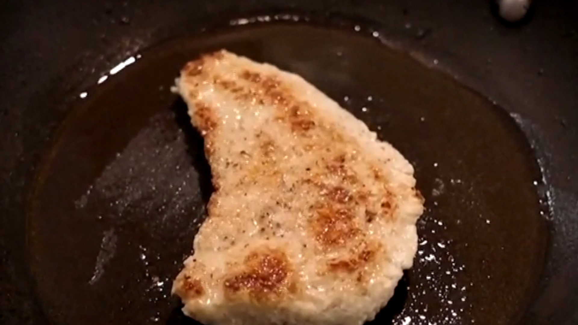 Watch CBS Evening News: USDA gives approval to lab-grown chicken - Full ...
