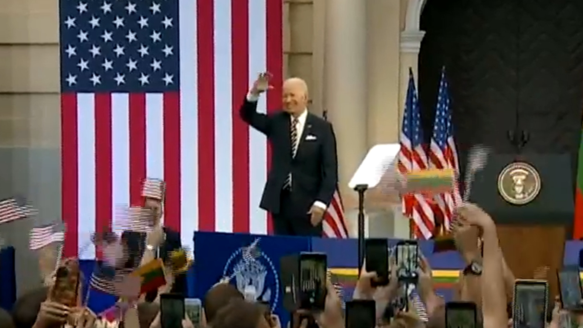 Watch CBS Evening News Season Episode : Biden, G7 reiterate support for ...