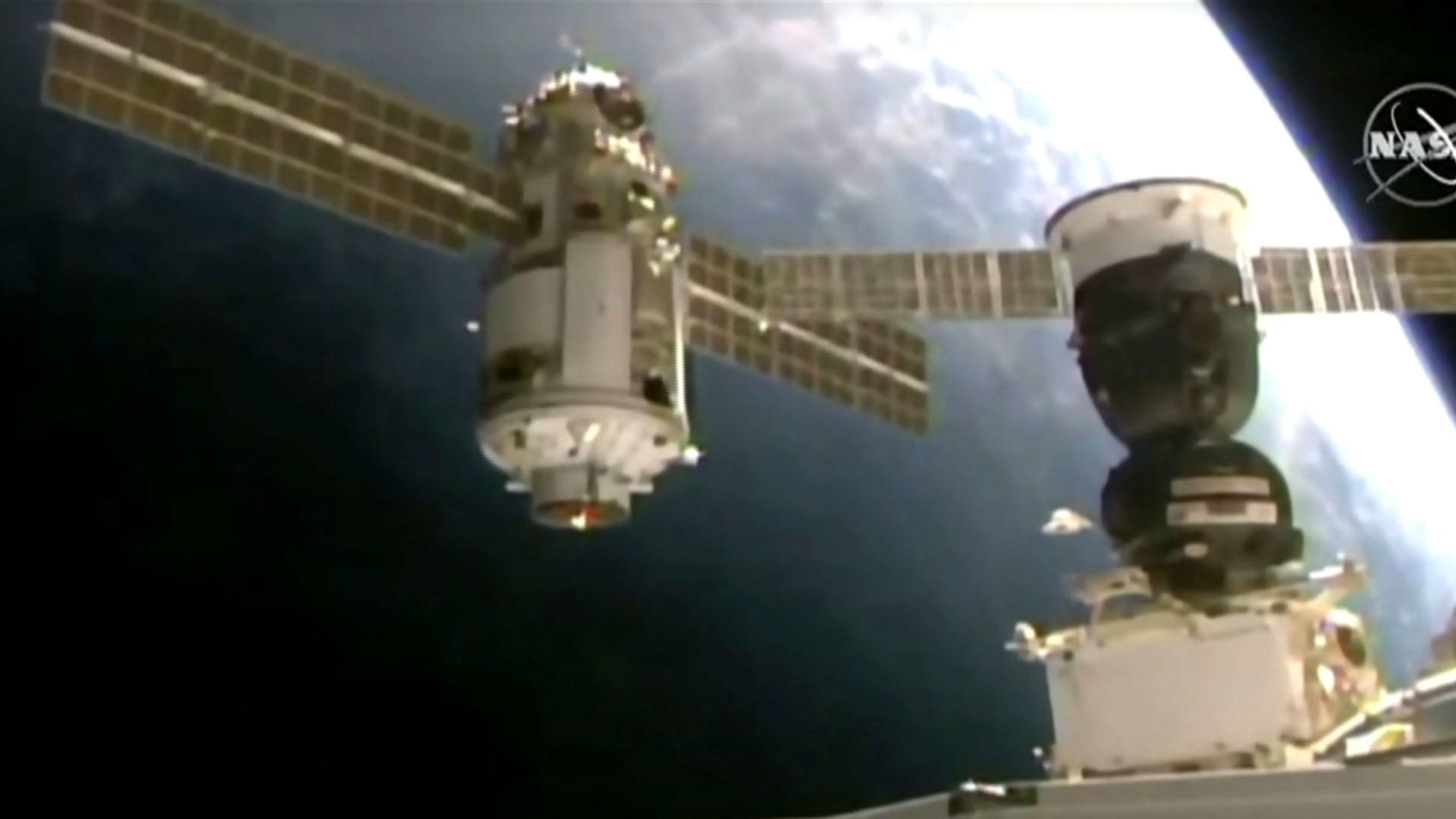 Watch CBS Evening News: Russian module on ISS springs coolant leak ...