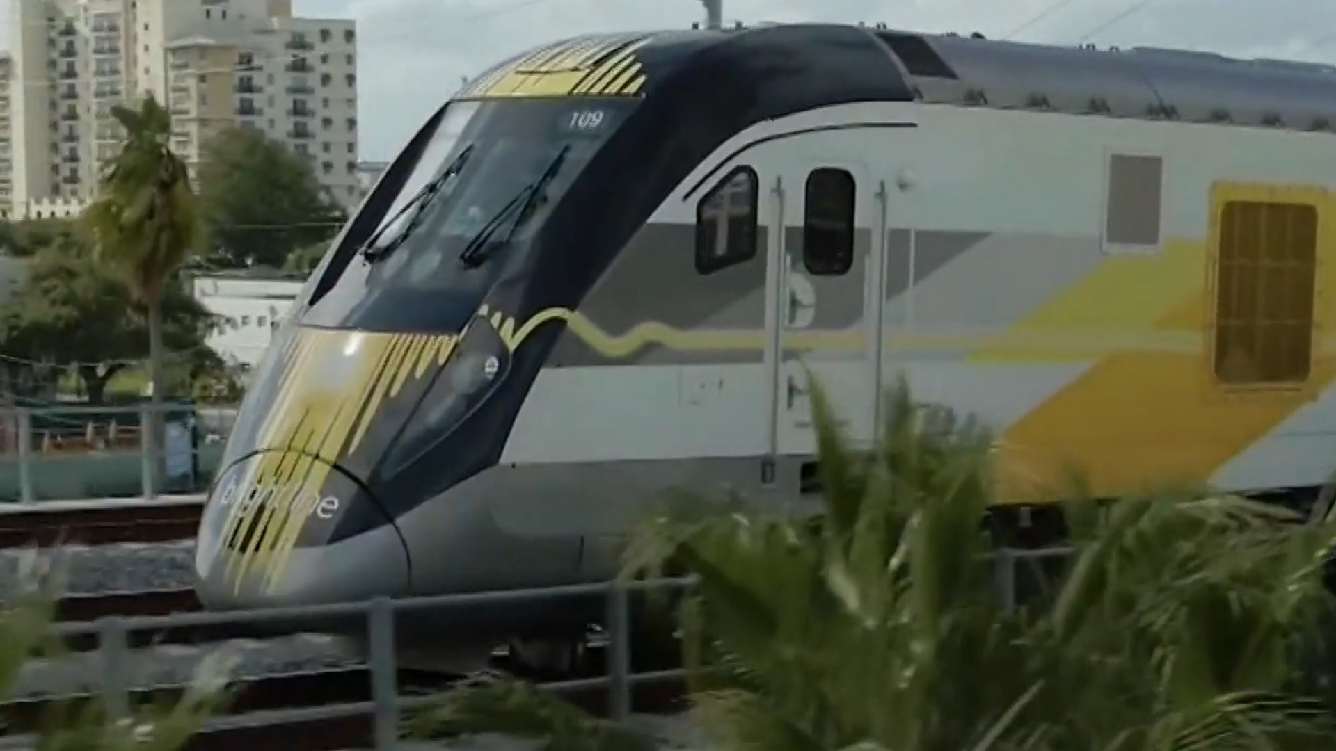 Watch CBS Evening News: White House approves high-speed rail funding ...