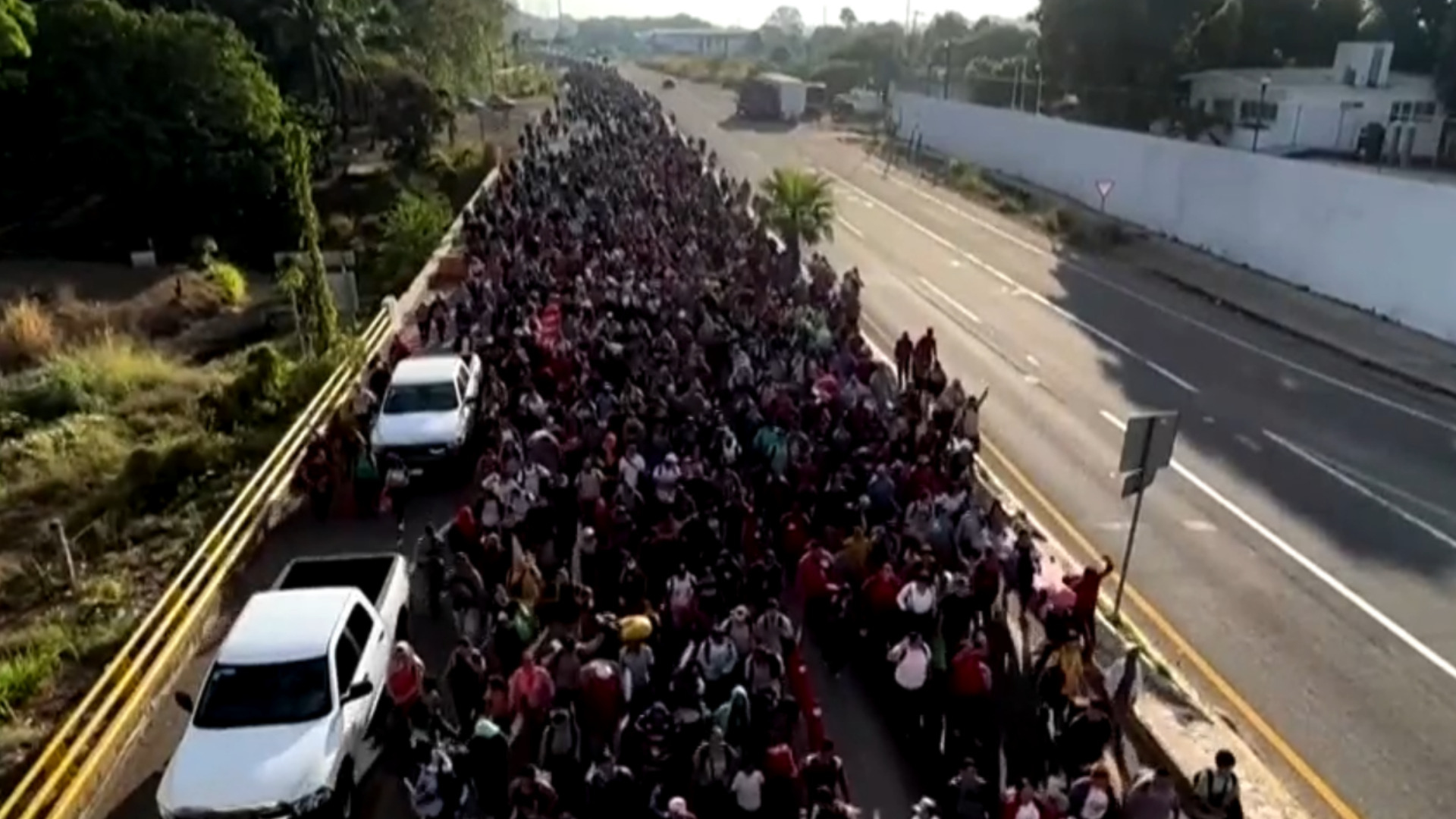 Watch CBS Mornings Season Episode : Biden officials meet with Mexican president over record ...